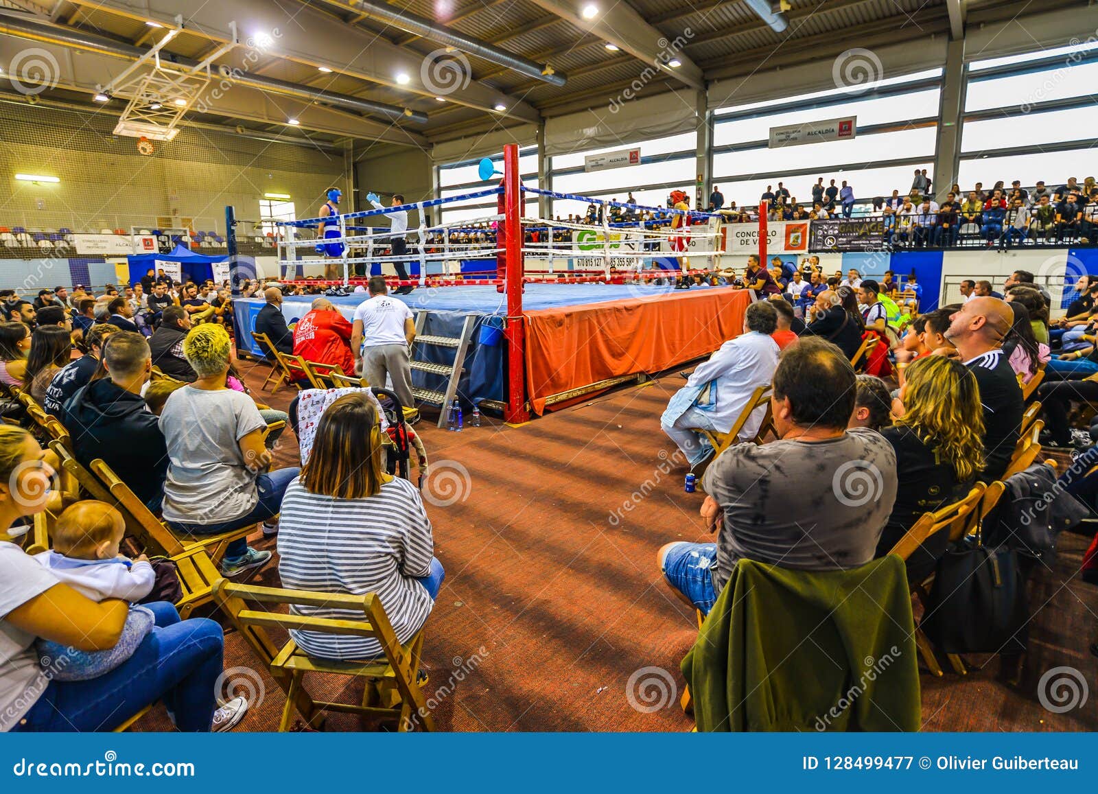 The Boxing Match - Vigo - Spain Editorial Photography - Image of bouzas ...