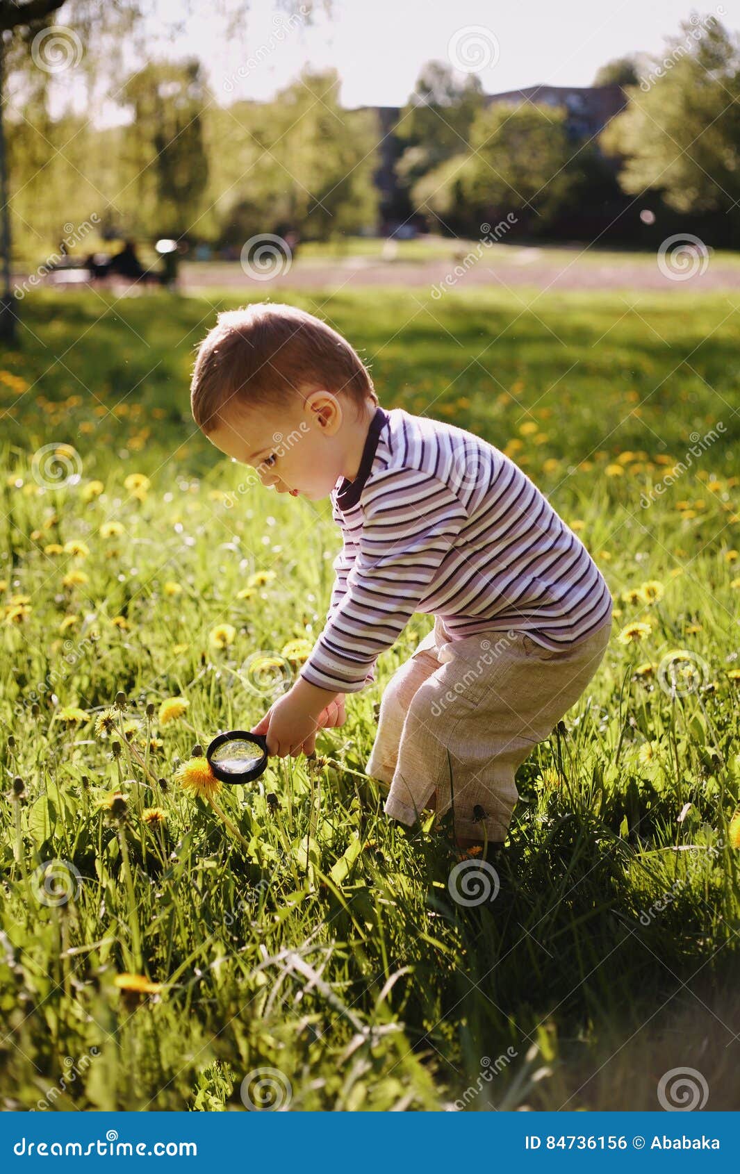 Child With A Magnifying Glass Royalty-Free Stock Photography ...
