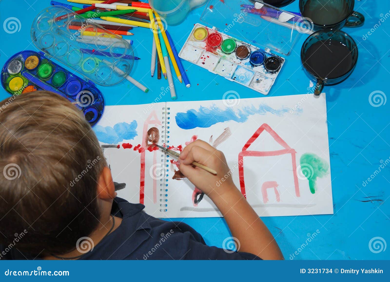 Boy draws a picture stock photo. Image of drawing, learn - 3231734