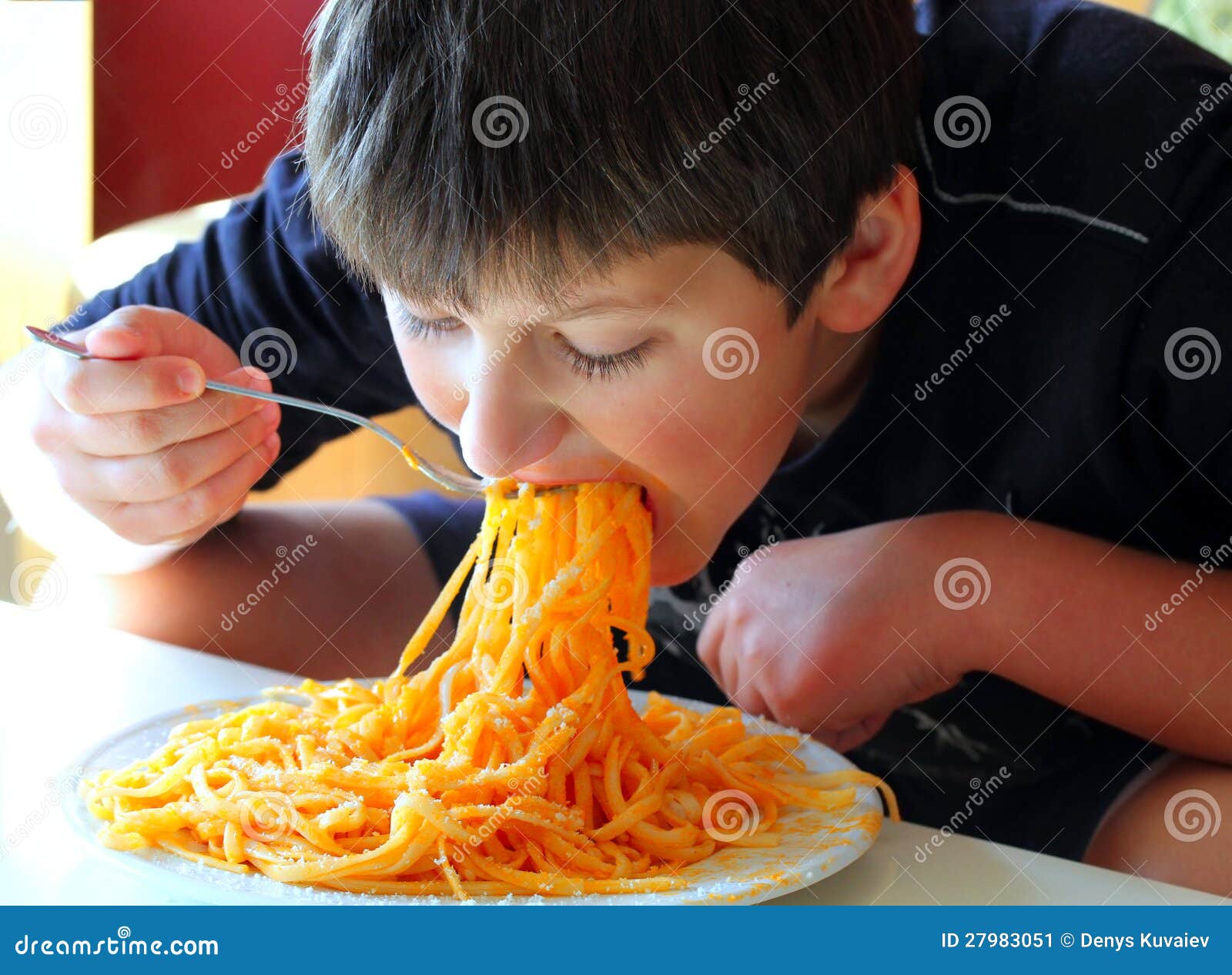 Boy eating spaghetti stock image. Image of baby, cutlery - 27983051