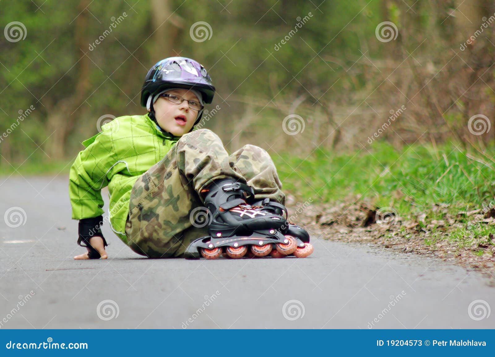 Boy fall on the skates stock image. Image of roller, inline - 19204573