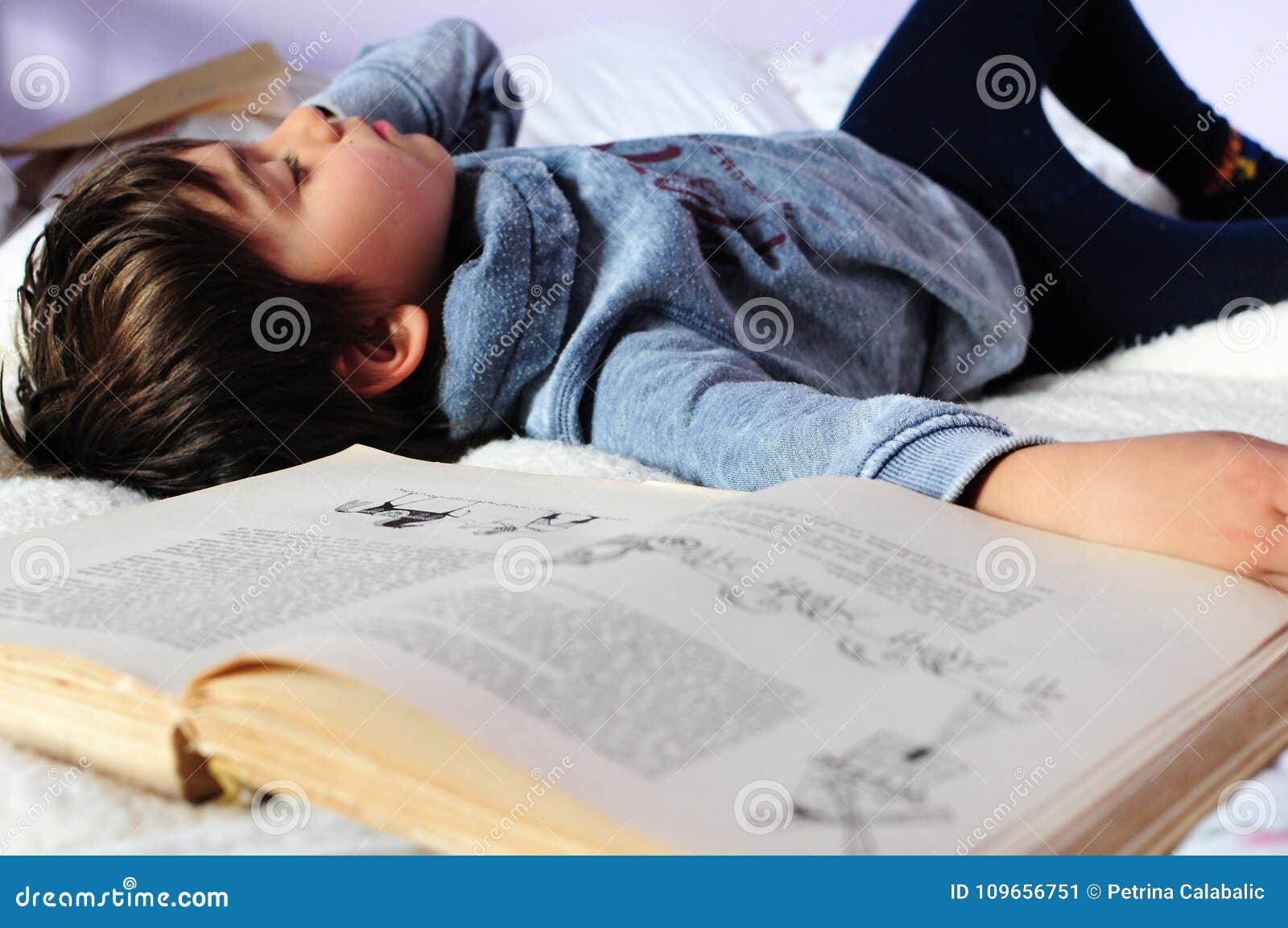 Falling Asleep In Class Royalty-Free Stock Photo | CartoonDealer.com ... Falling Asleep In Class Royalty-Free Stock Photo | CartoonDealer.com ...