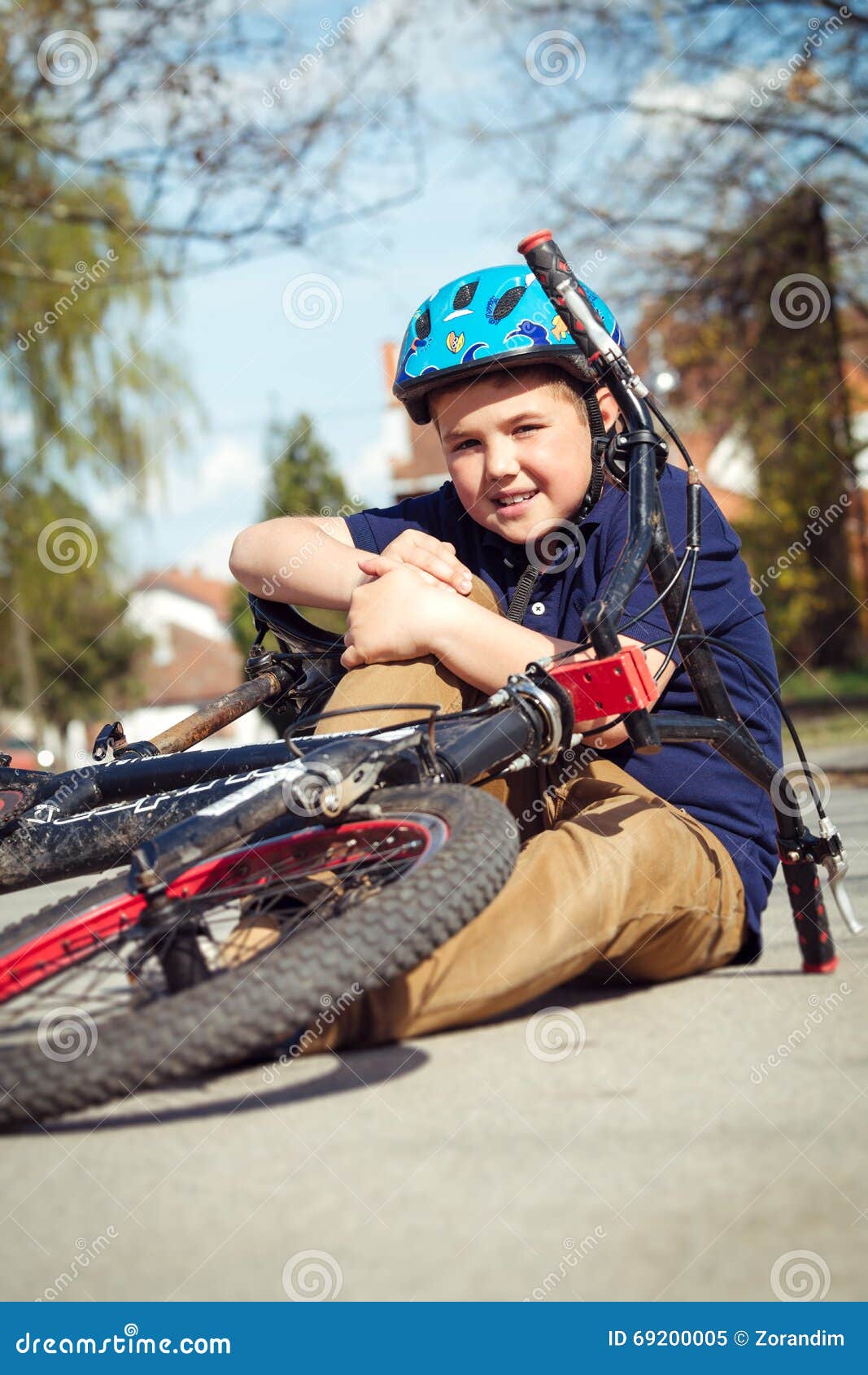 Boy fell from the bike stock image. Image of cycle, health - 69200005