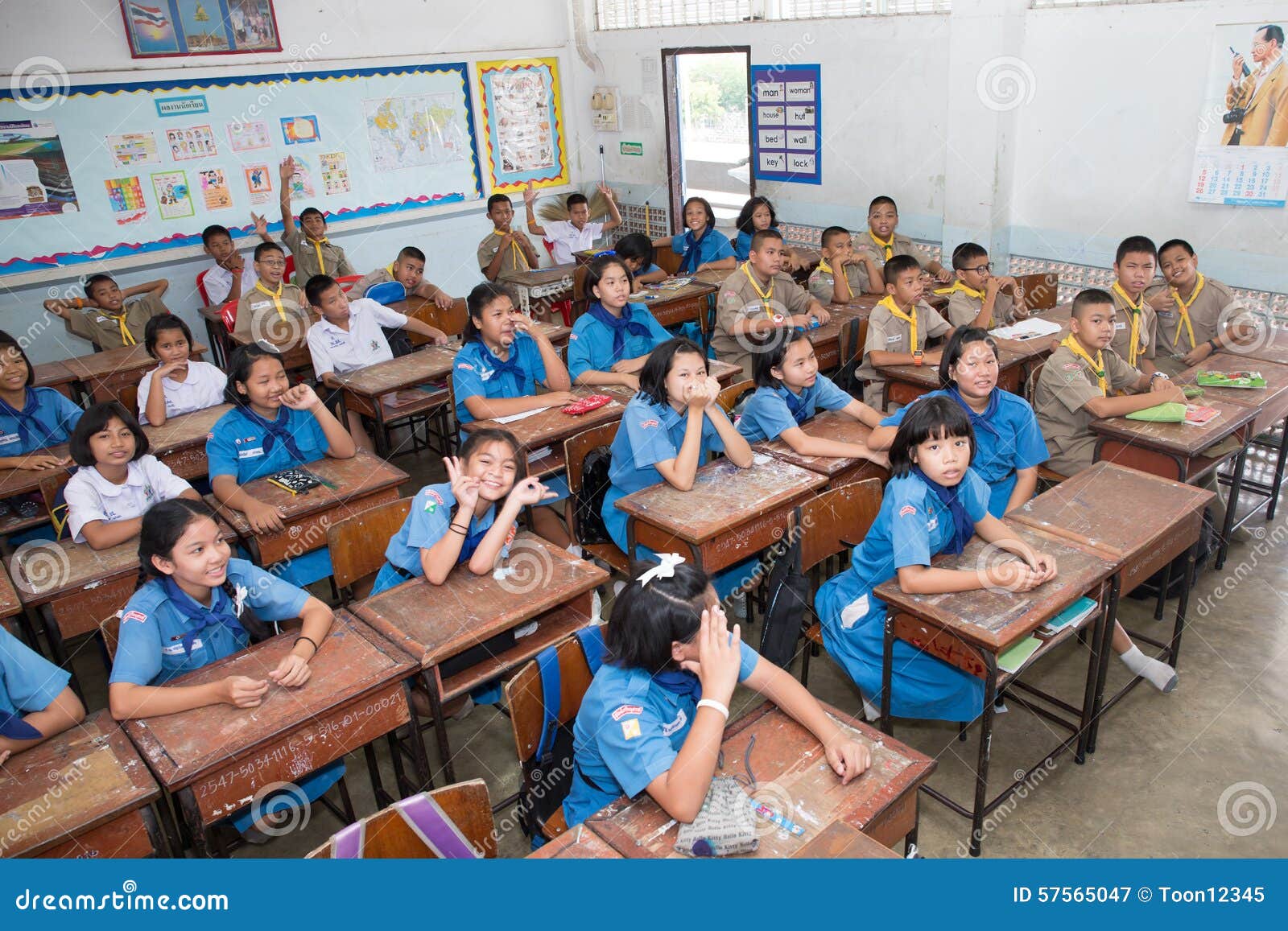 Boy and Girl Scout Students Sit in the Classroom Editorial Photography ...