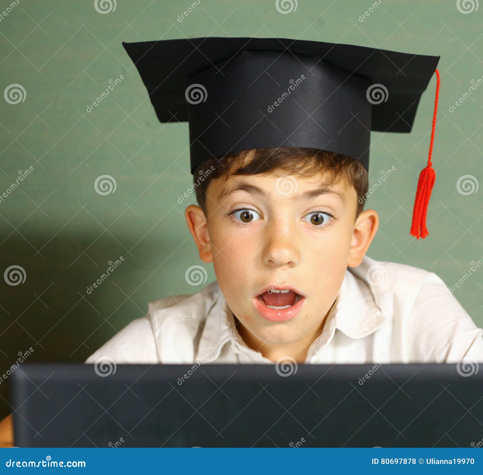 Person Get Information Brain Stock Photos - Free & Royalty-Free Stock ...