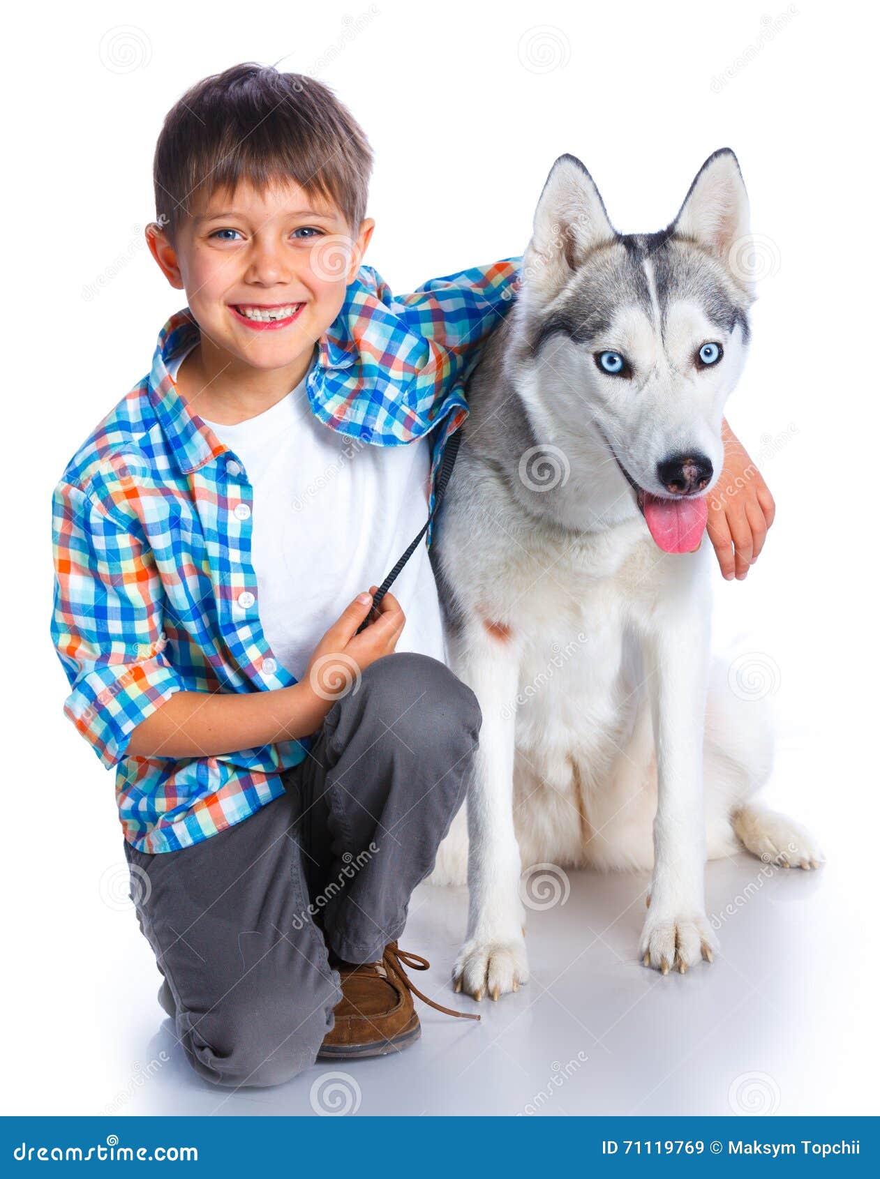 Boy with her dog husky stock image. Image of bonding - 71119769