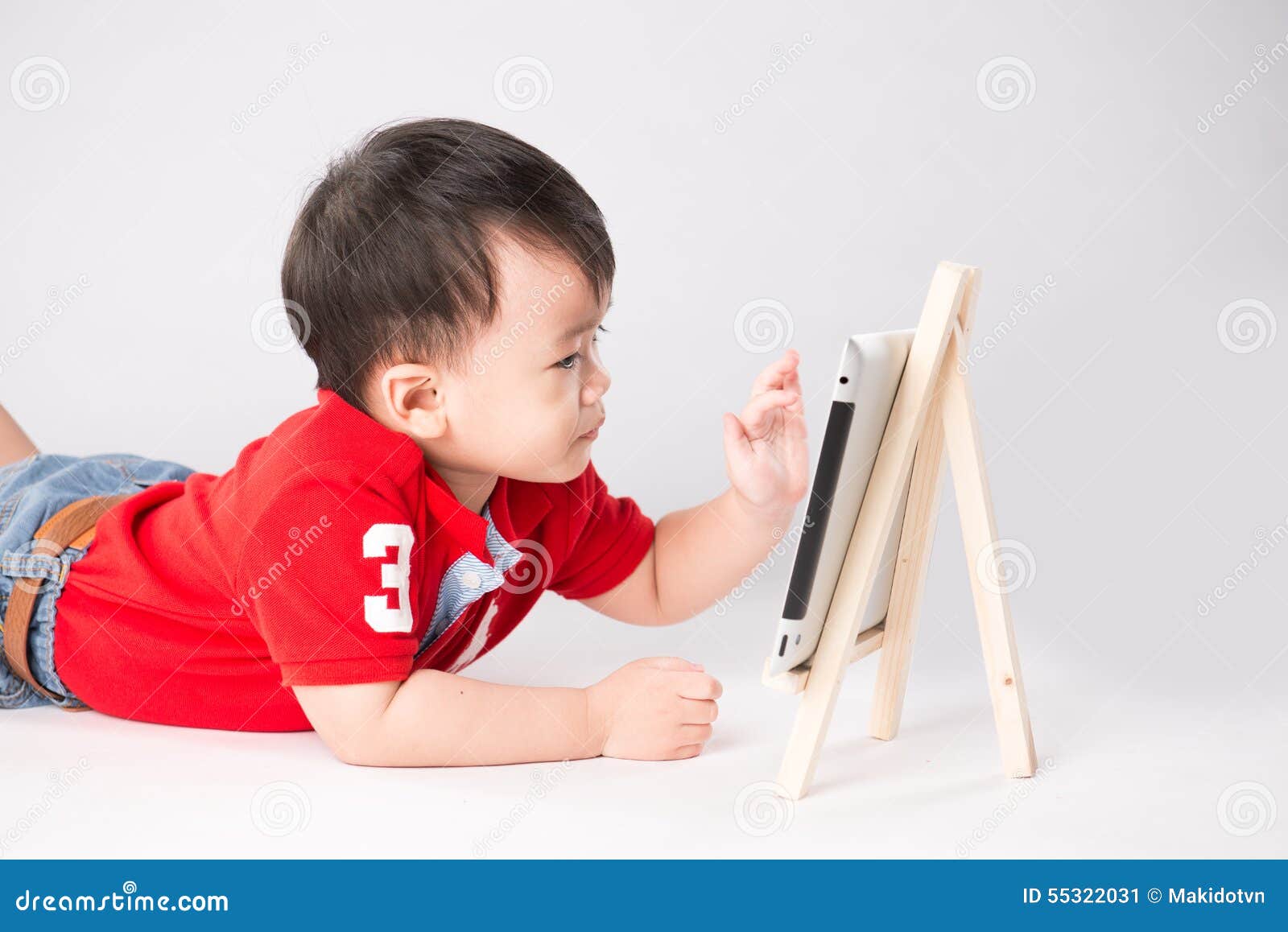 Boy with iPad stock image. Image of generation, apple - 55322031