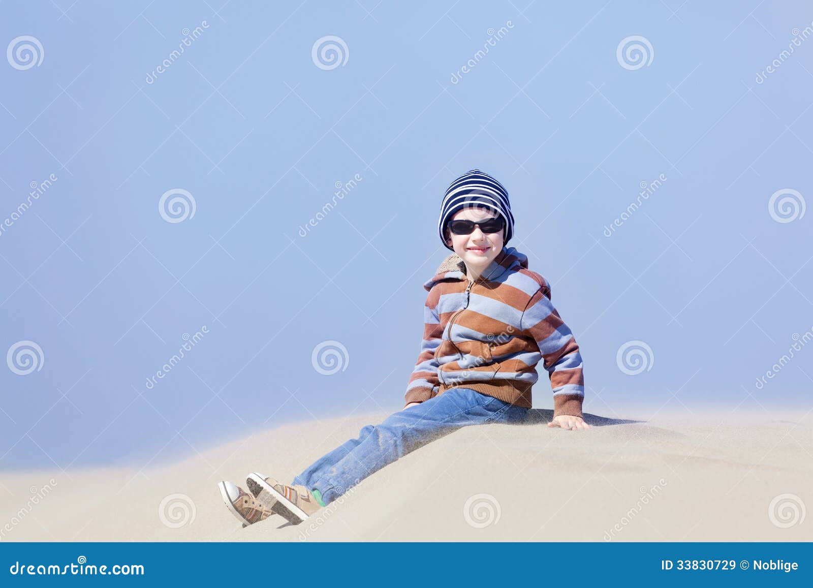 Boy in oregon stock image. Image of playing, beach, caucasian - 33830729