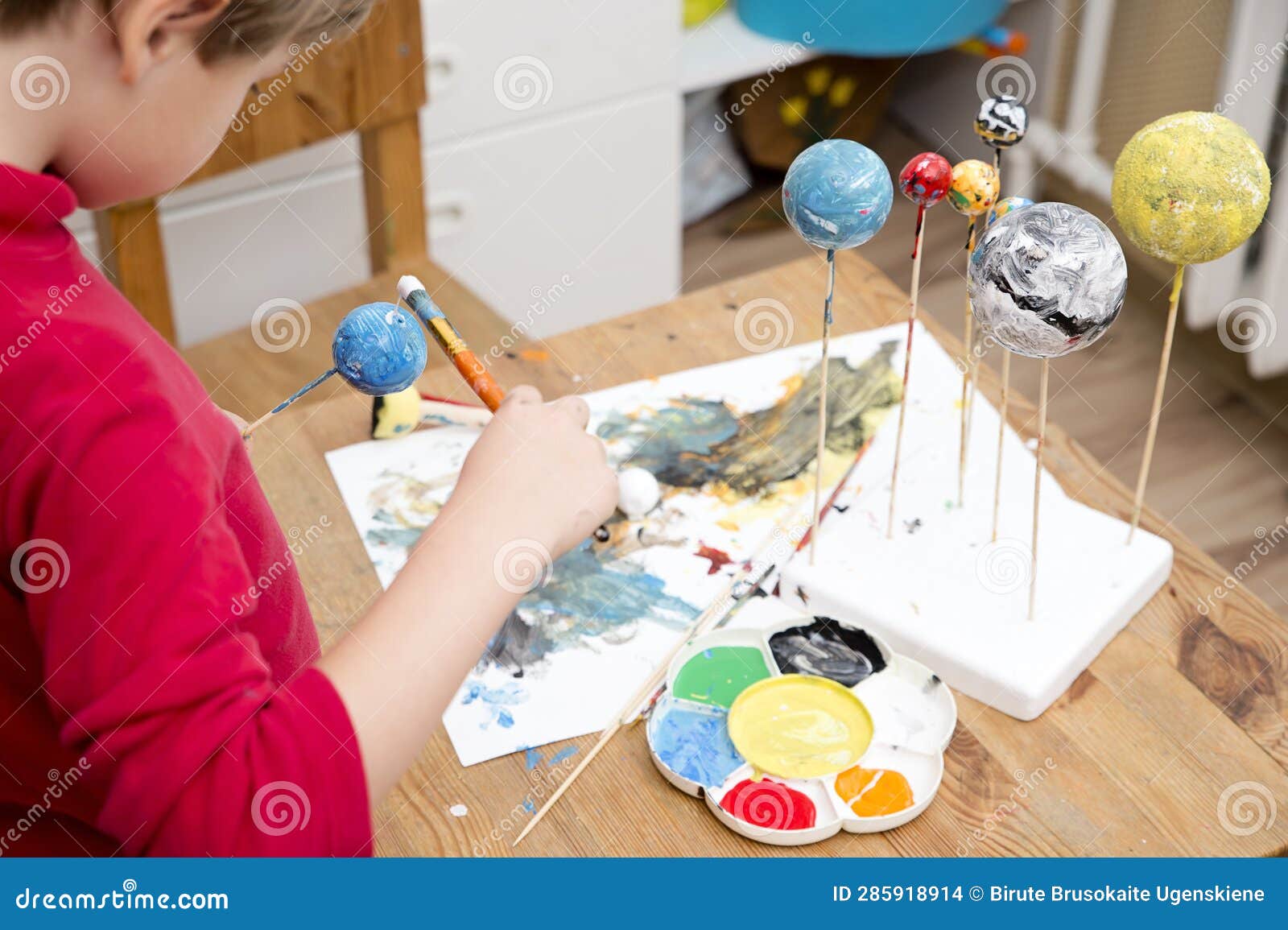 Science project at home. stock photo. Image of homework - 285918914
