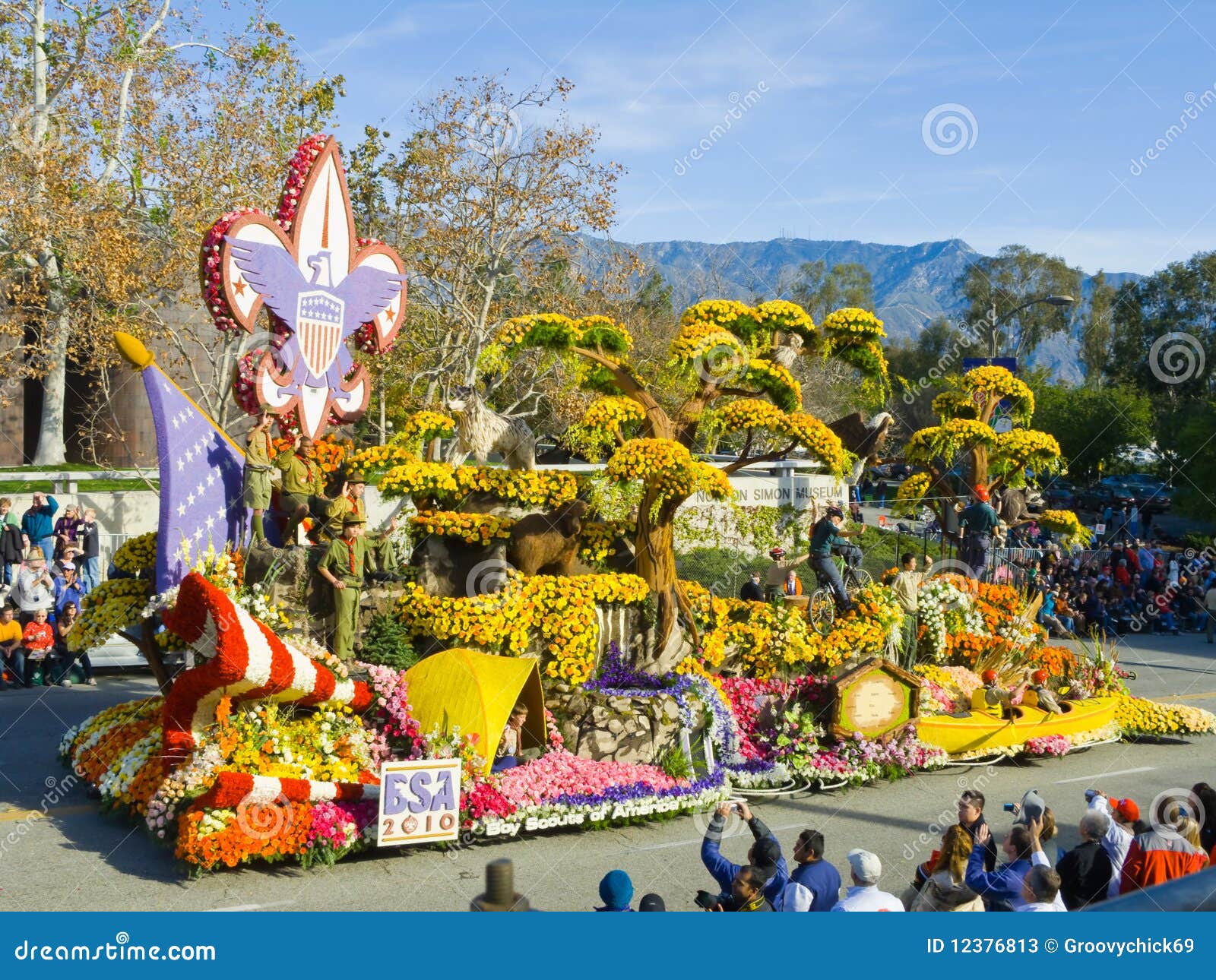 The Boy Scouts of America 2010 Float Editorial Stock Photo - Image of ...