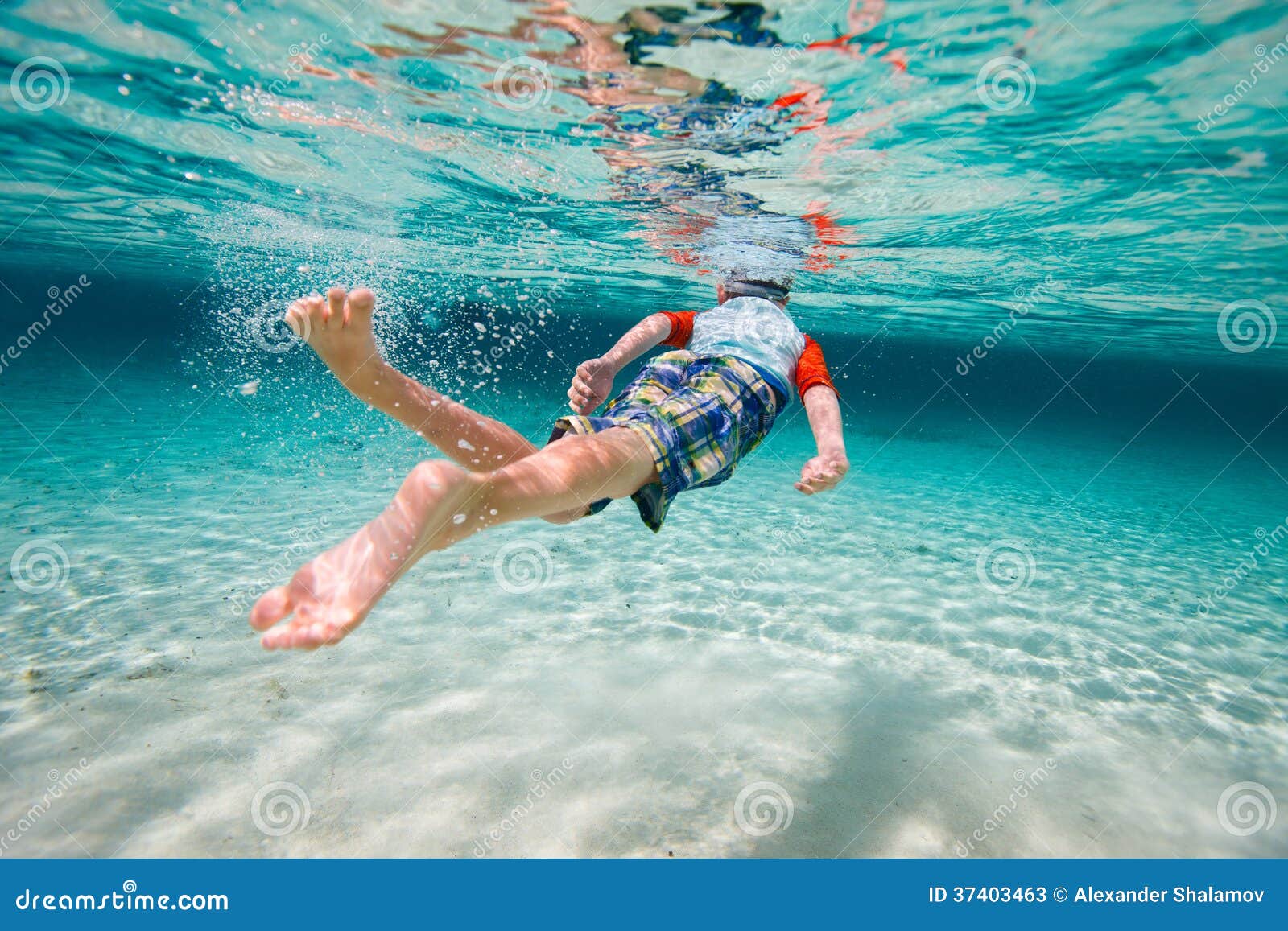 Boy swimming underwater stock image. Image of sport, face - 37403463