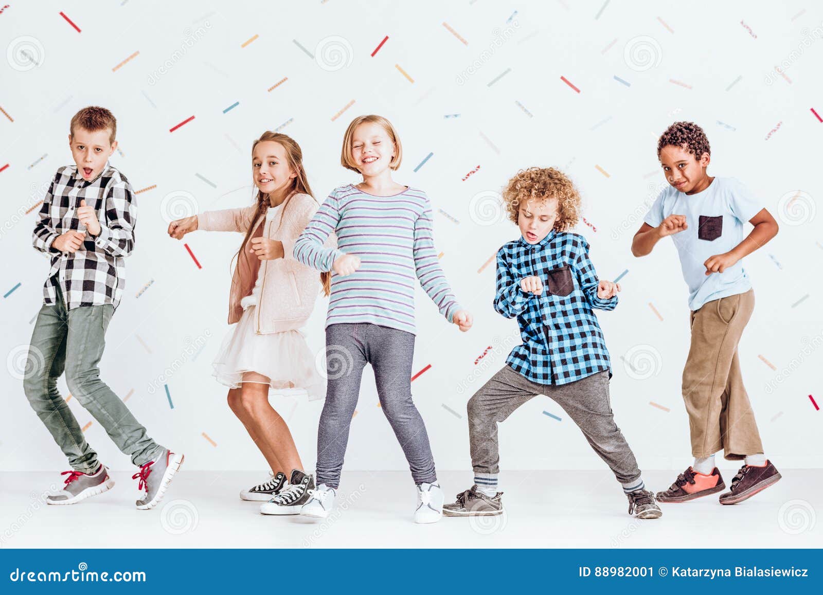 Boys and girls dancing stock image. Image of energy, happy - 88982001