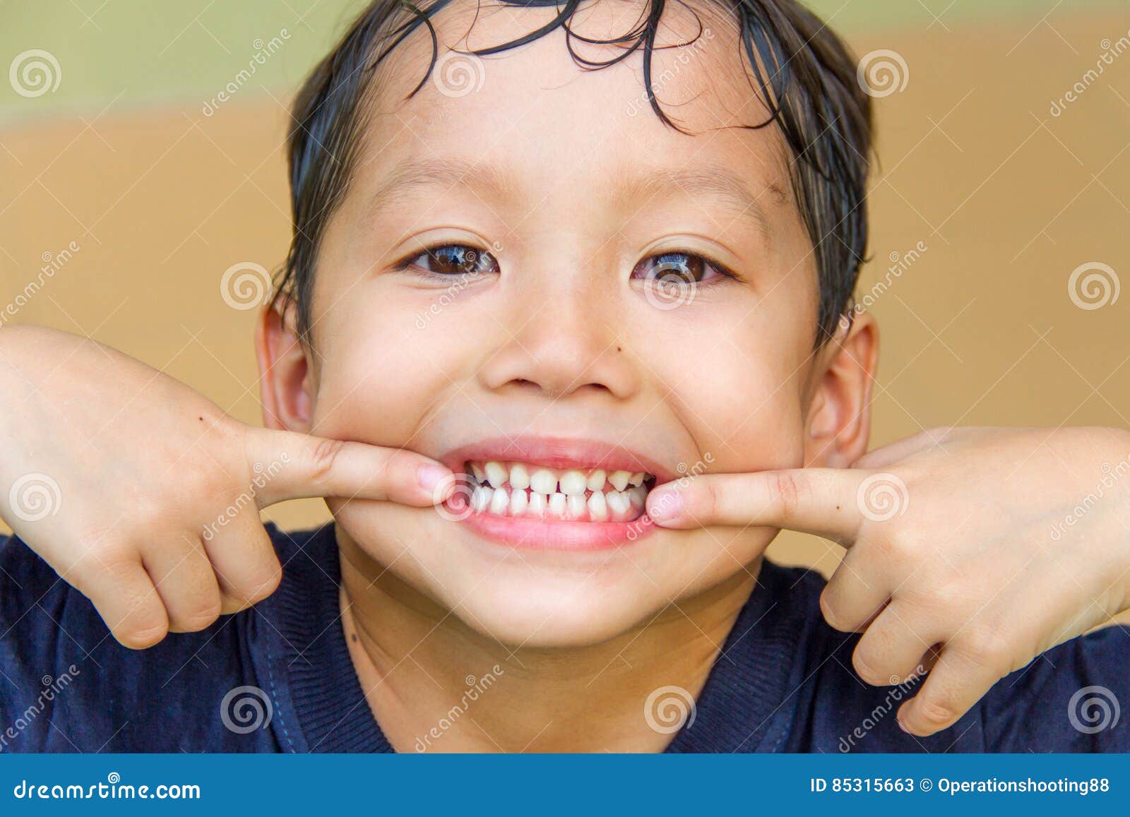 Boyshow teeth stock image. Image of dental, person, child - 85315663
