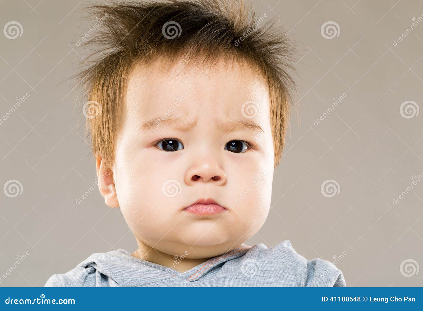 Boze baby stock foto. Image of pret, positief, boos, weinig - 41180548