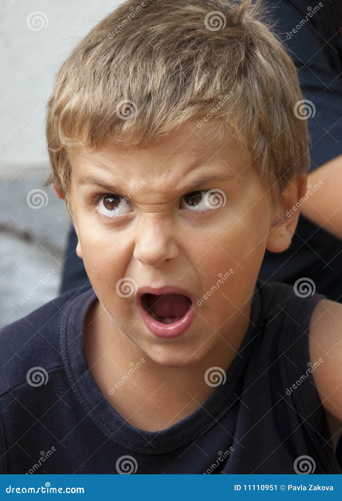 Boze jongen stock afbeelding. Image of jeugd, kinderjaren - 11110951