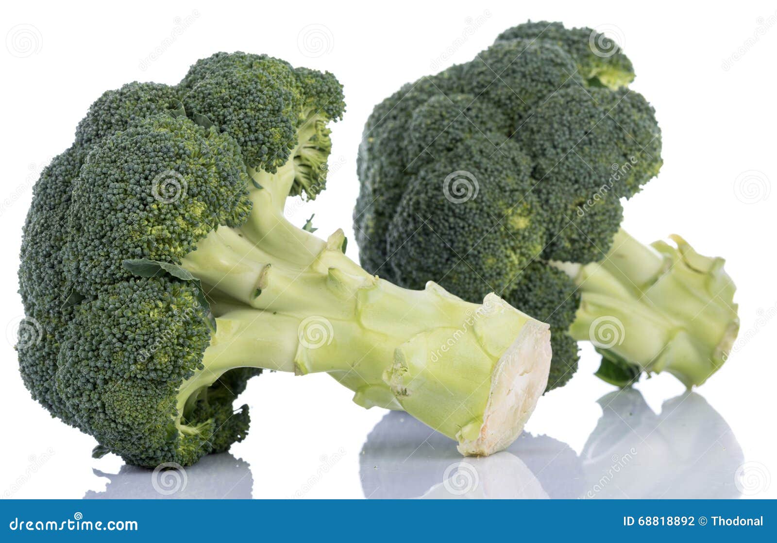 Bróculos frescos foto de stock. Imagem de nave, haste - 68818892