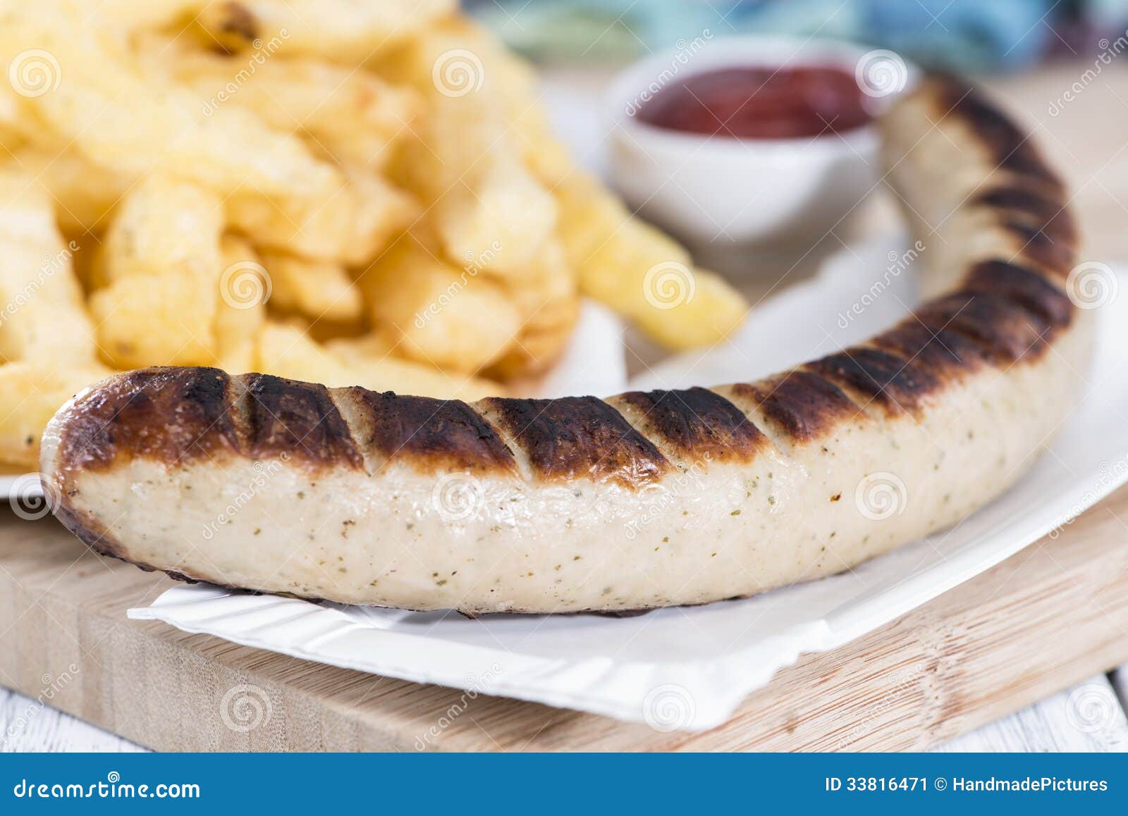 Braadworst met Frieten stock afbeelding. Image of gebraden - 33816471