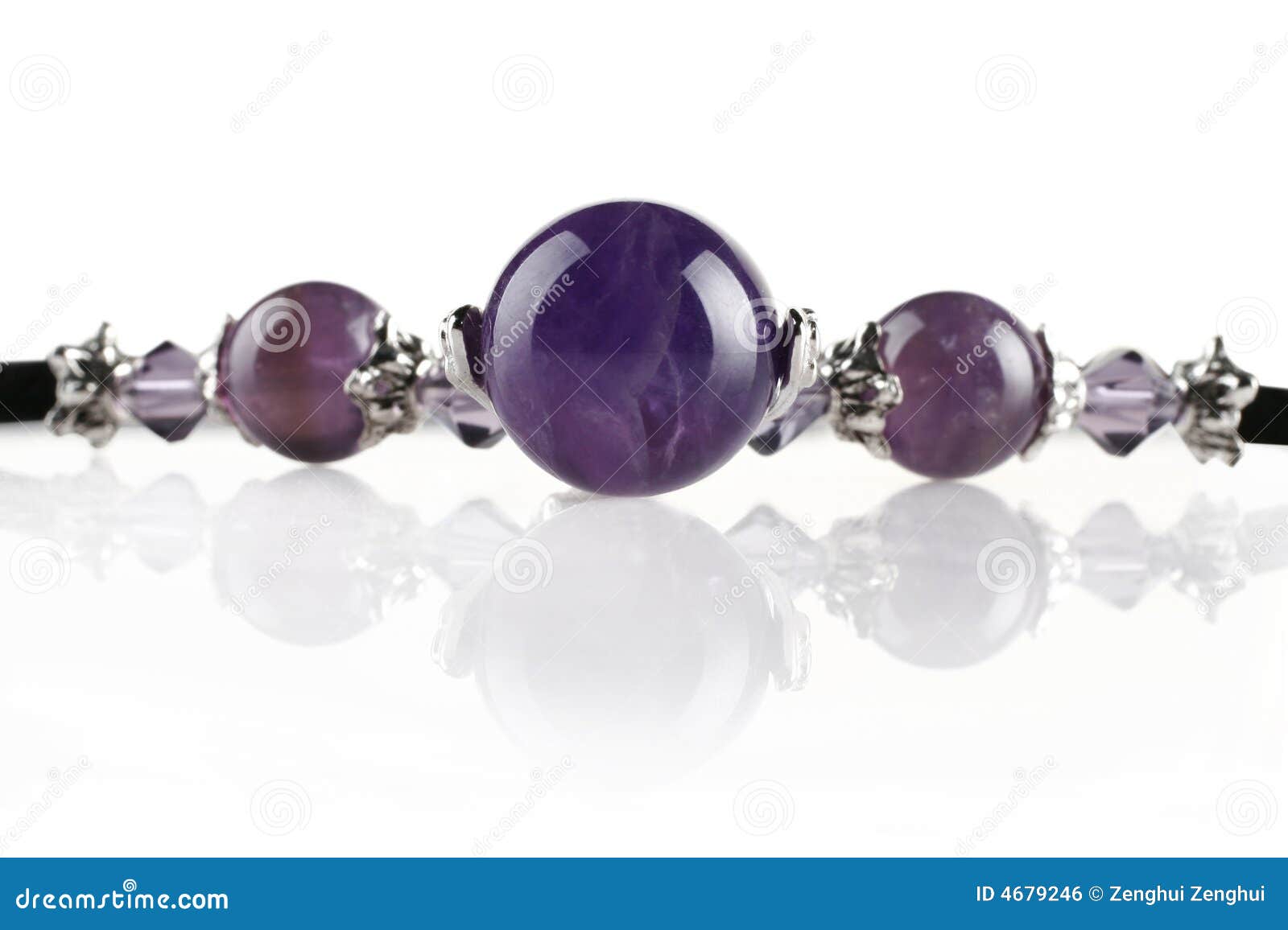 Braccialetto Della Giadeite Fotografia Stock - Immagine di ...