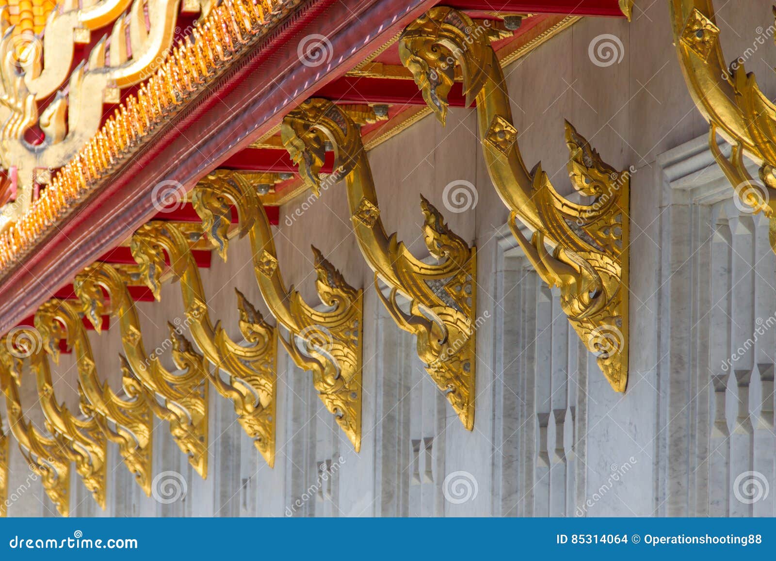Structure Of Thai Temple Roof, Showing Tiles And Purlins At Wat Phra ...