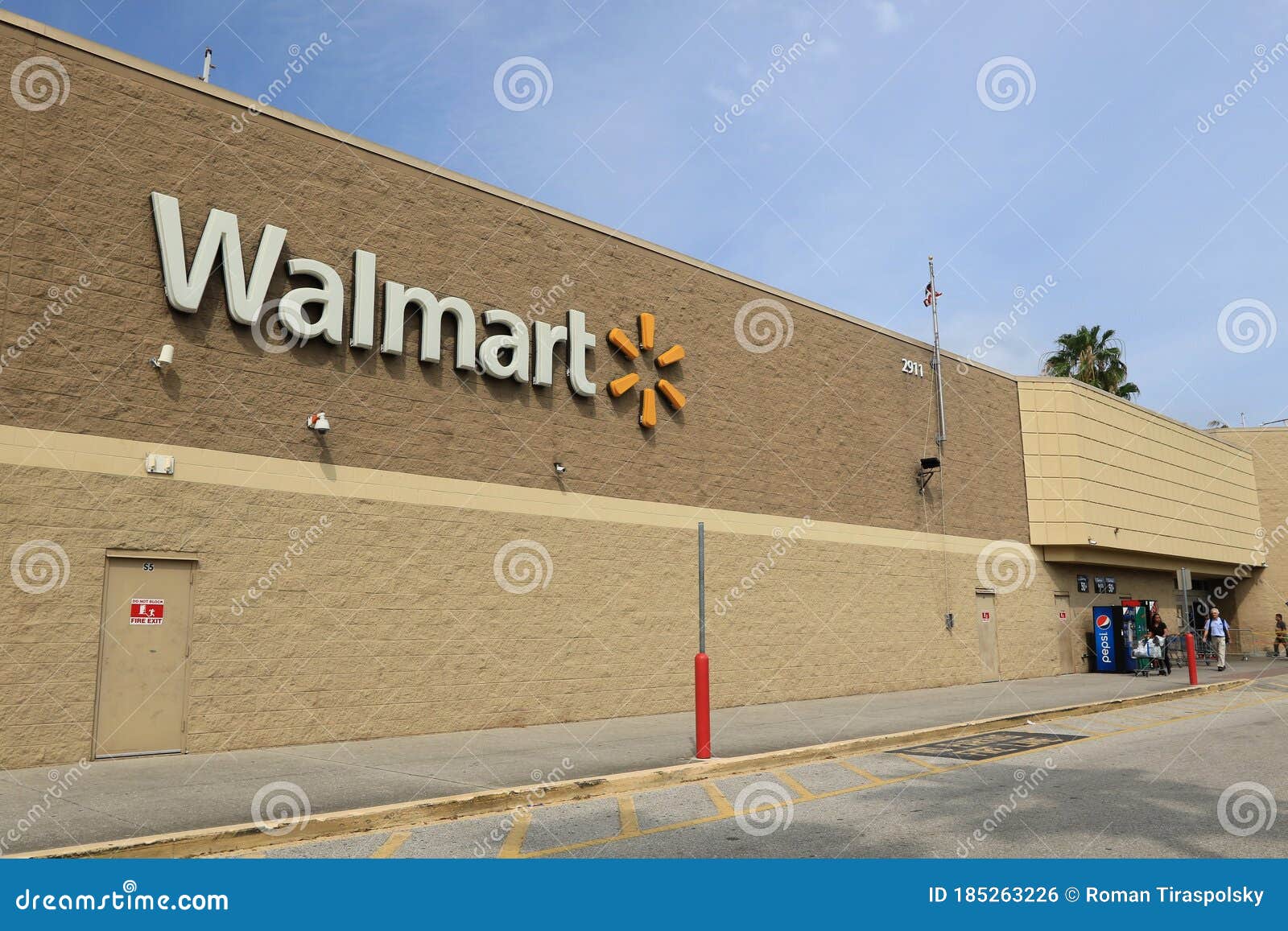 Entrance To a Walmart Store Editorial Photo - Image of florida ...