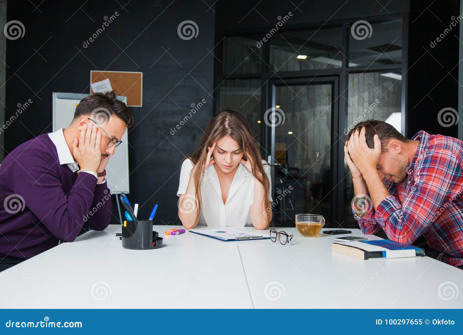 Brainstorming in Difficult Business Situation Office Workers Collegues ...