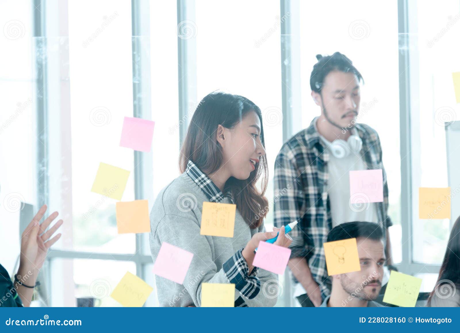 Brainstorming Diversity Creative Design Use Post it Sticky Note Team ...