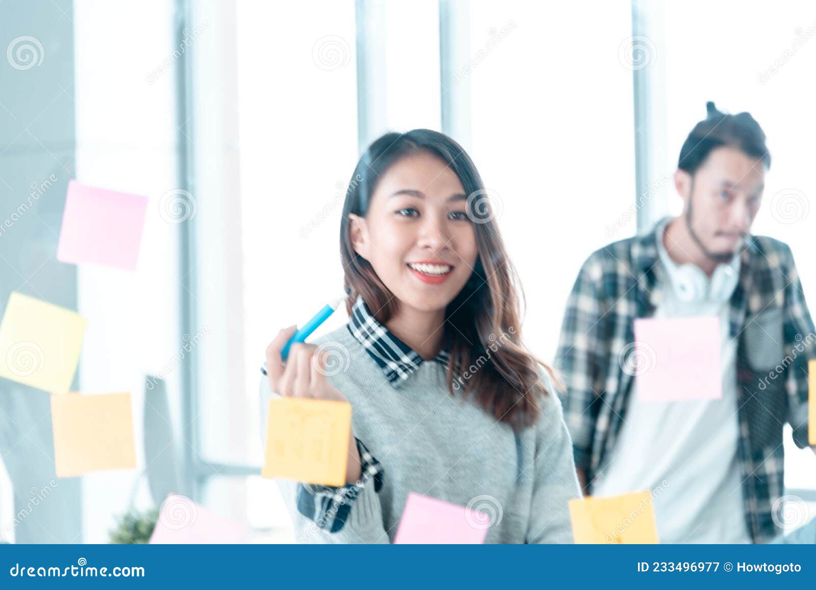 Brainstorming Diversity Creative Design Use Post it Sticky Note Team ...