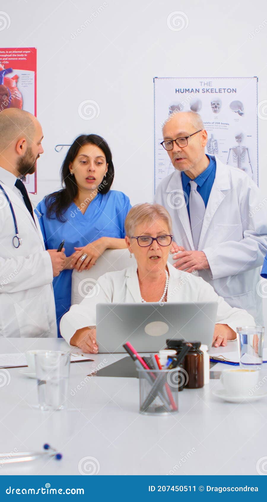 Brainstorming Teamwork of Physicians Solving Problem Related To ...