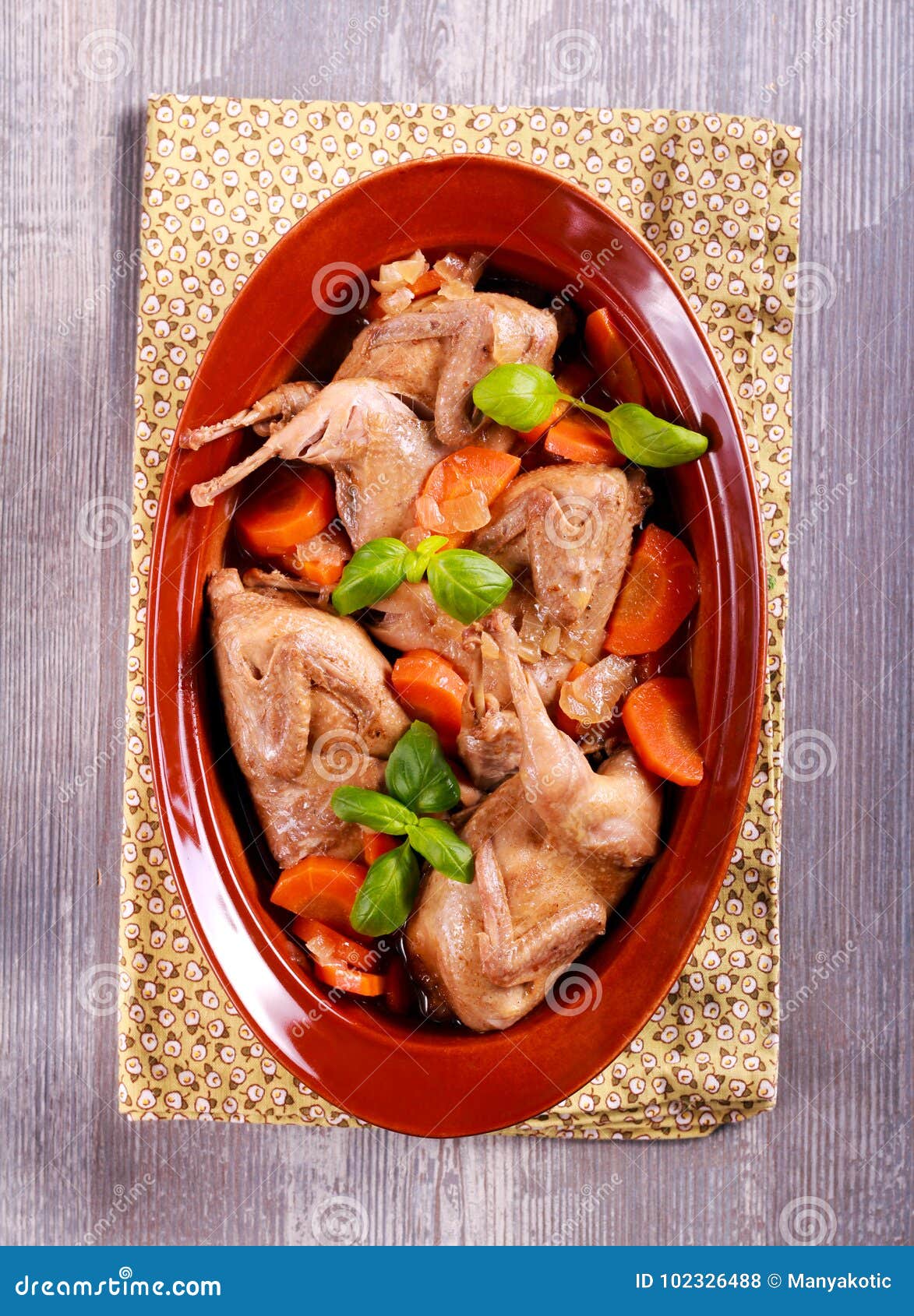 Braised Quails with Vegetables Stock Photo - Image of meat, food: 102326488