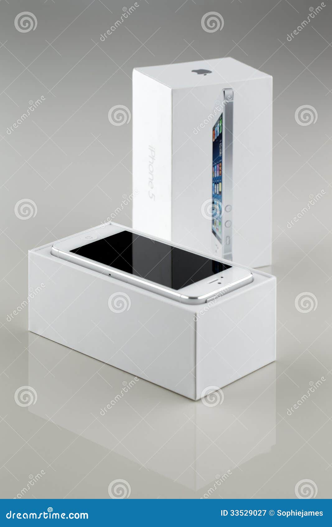 A Brand New White Apple IPhone 5 in a Box Editorial Photography ...