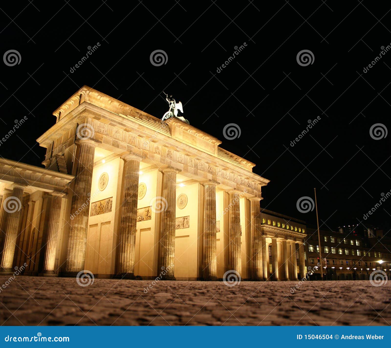 Brandenburg Gate at night stock photo. Image of brandenburger - 15046504