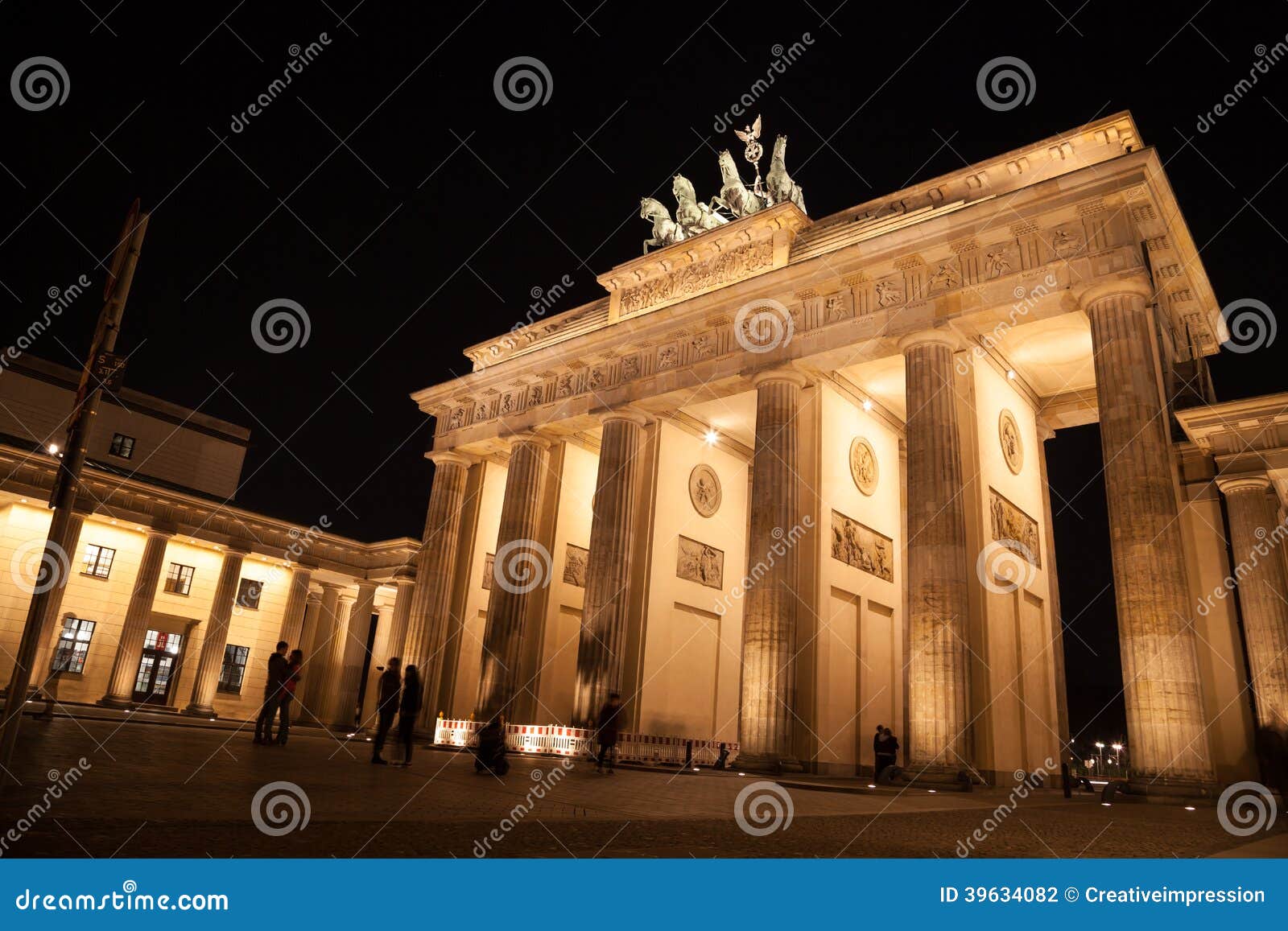 Brandenburger Gate in Berlin Stock Photo - Image of gate, famous: 39634082
