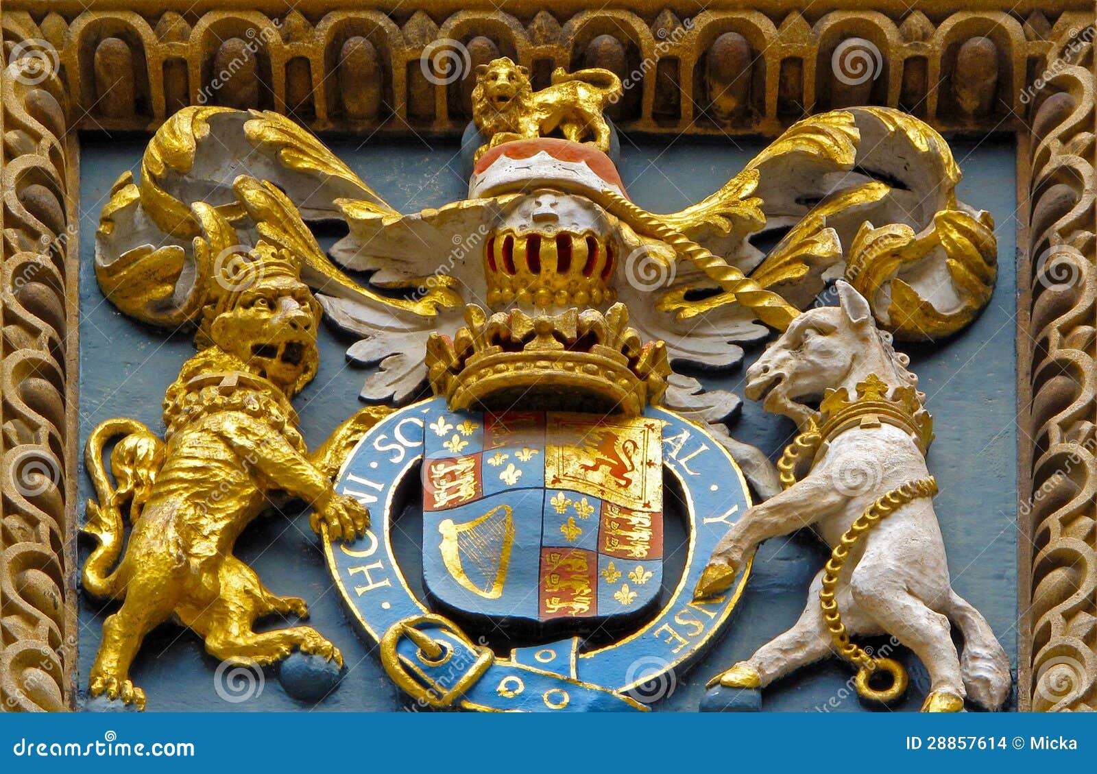 Brasão medieval foto de stock. Imagem de sinal, marco - 28857614