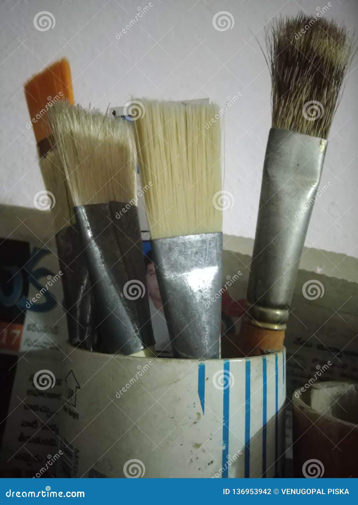 Brashs editorial photography. Image of work, brashs - 136953942