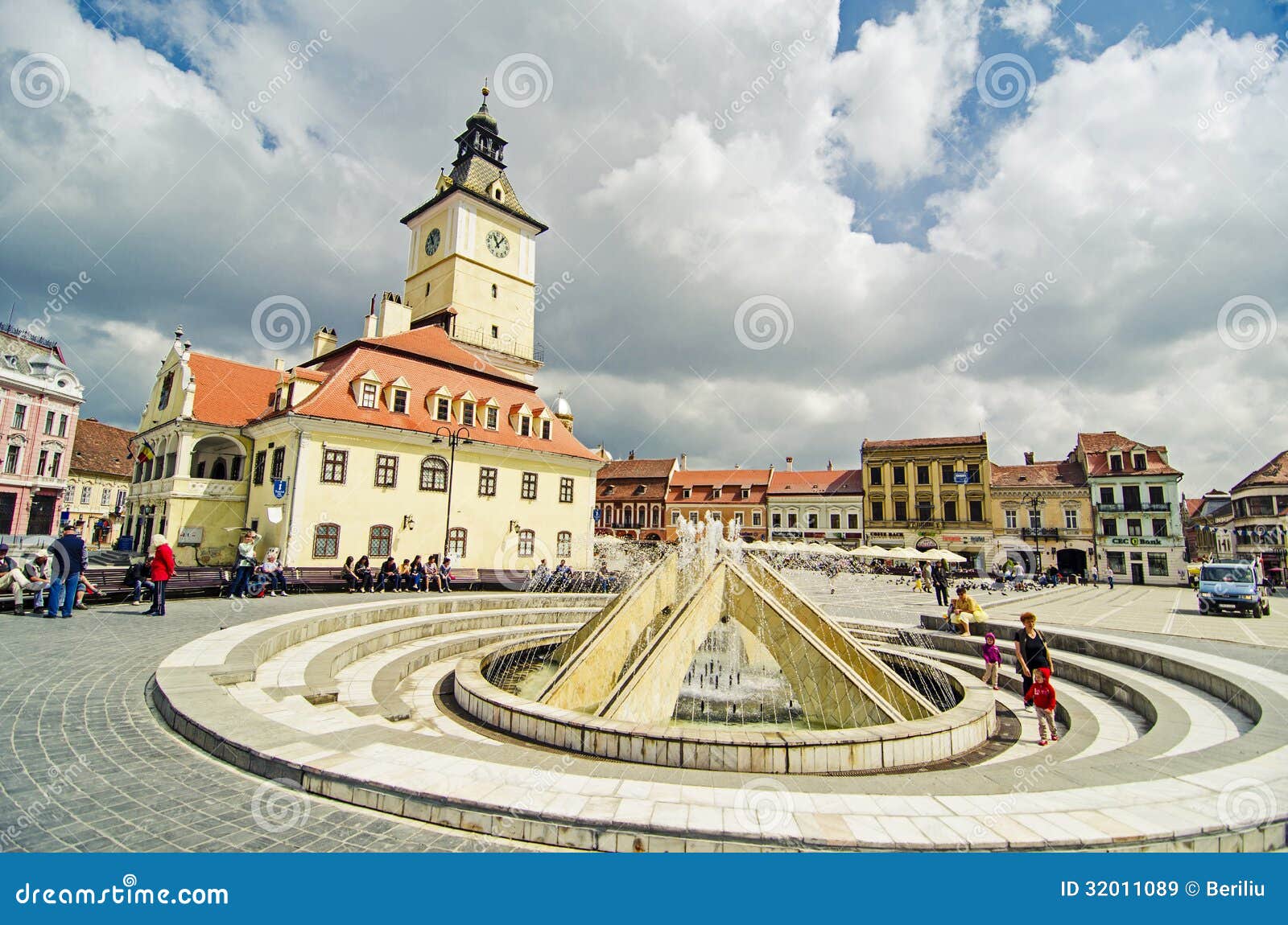 Brasov editorial stock image. Image of piata, paving - 32011089