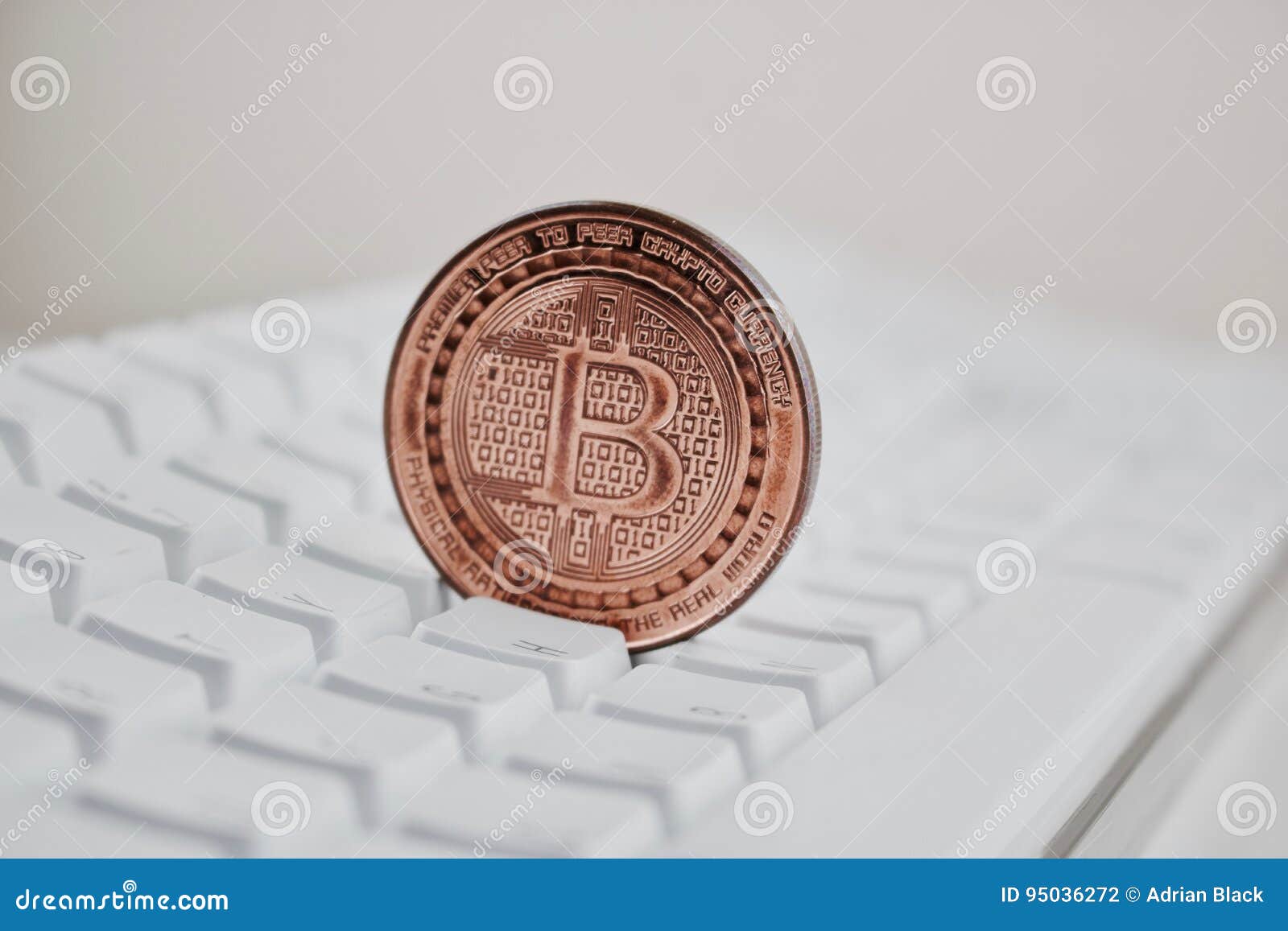 Brass bitcoin coin stock photo. Image of value, shopping - 95036272