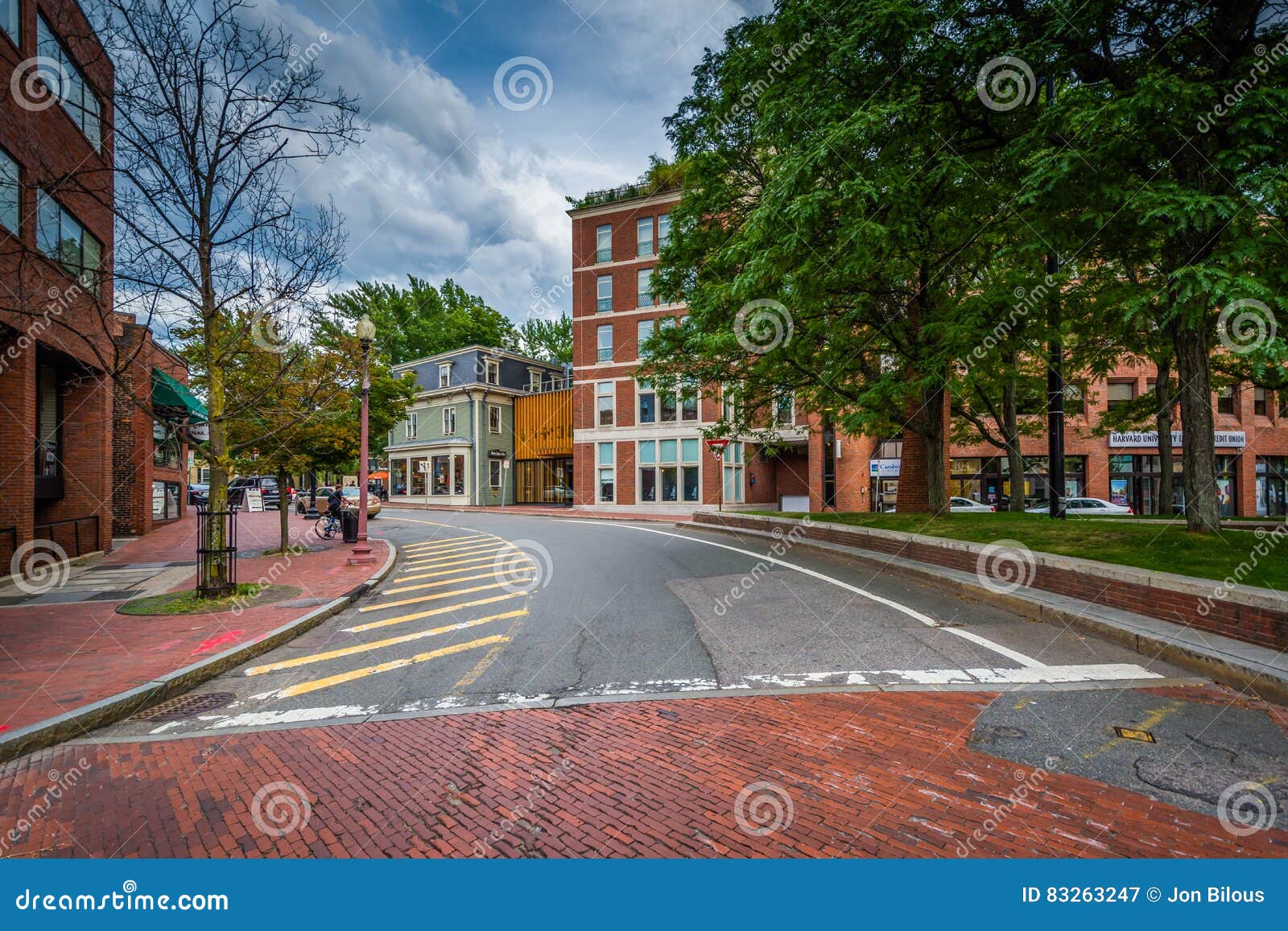 Brattle Square, in Cambridge, Massachusetts. Editorial Photography ...