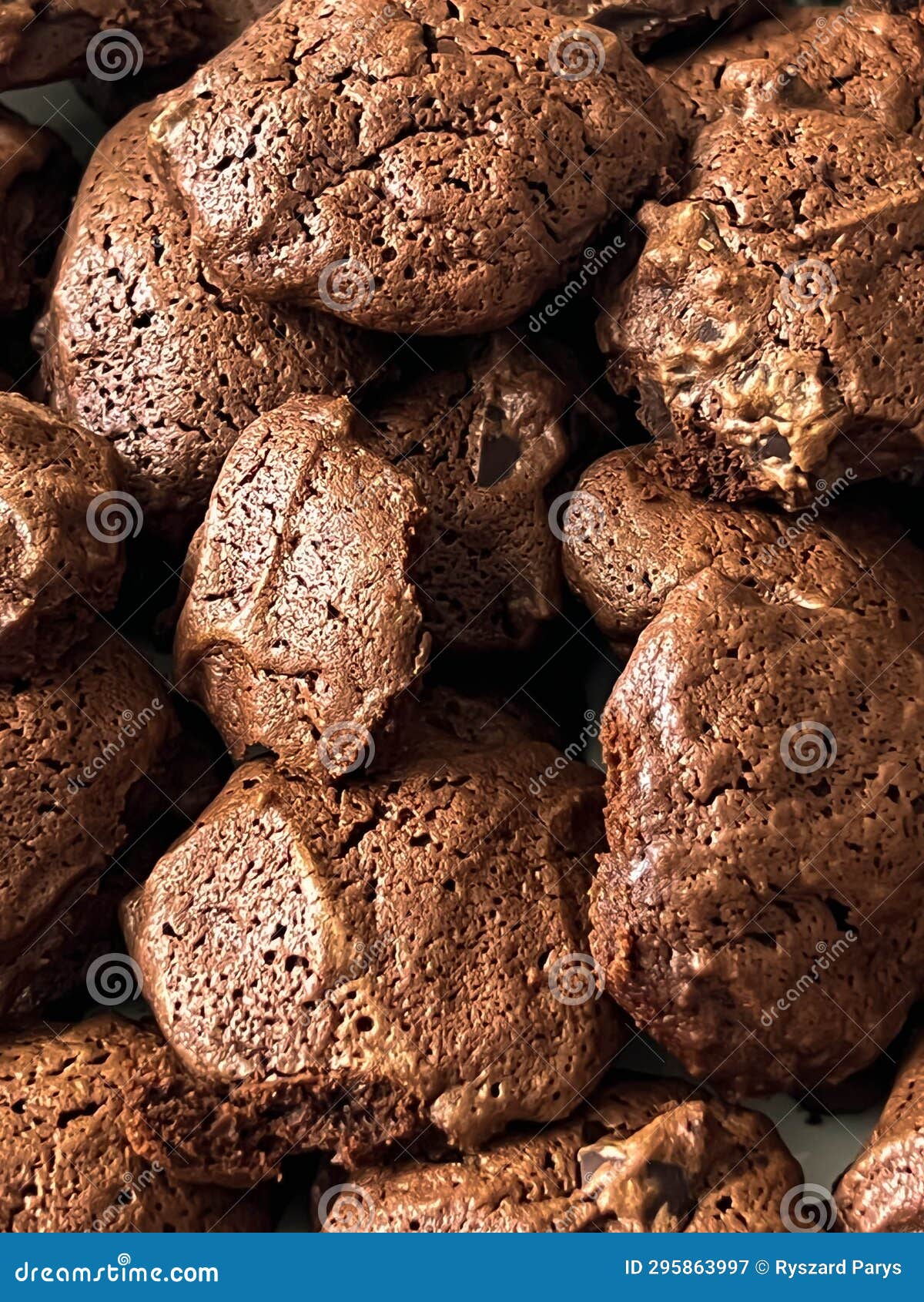 Brauni Cookies with a High Chocolate Content, Average Appearance but ...