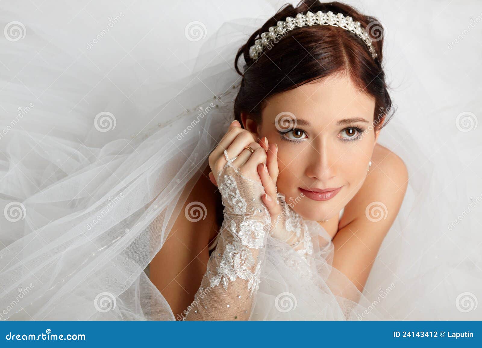 Braut stockfoto. Bild von herrlich, liebe, person, attraktiv - 24143412