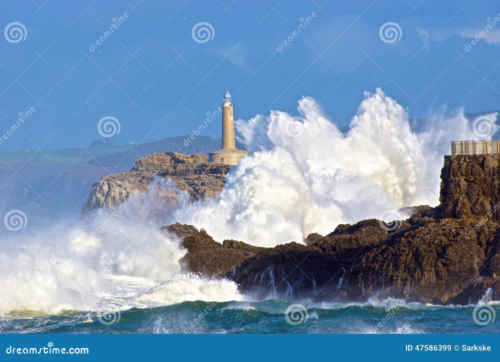 Brave Sea Waves stock image. Image of faro, brave, rocas - 47586399
