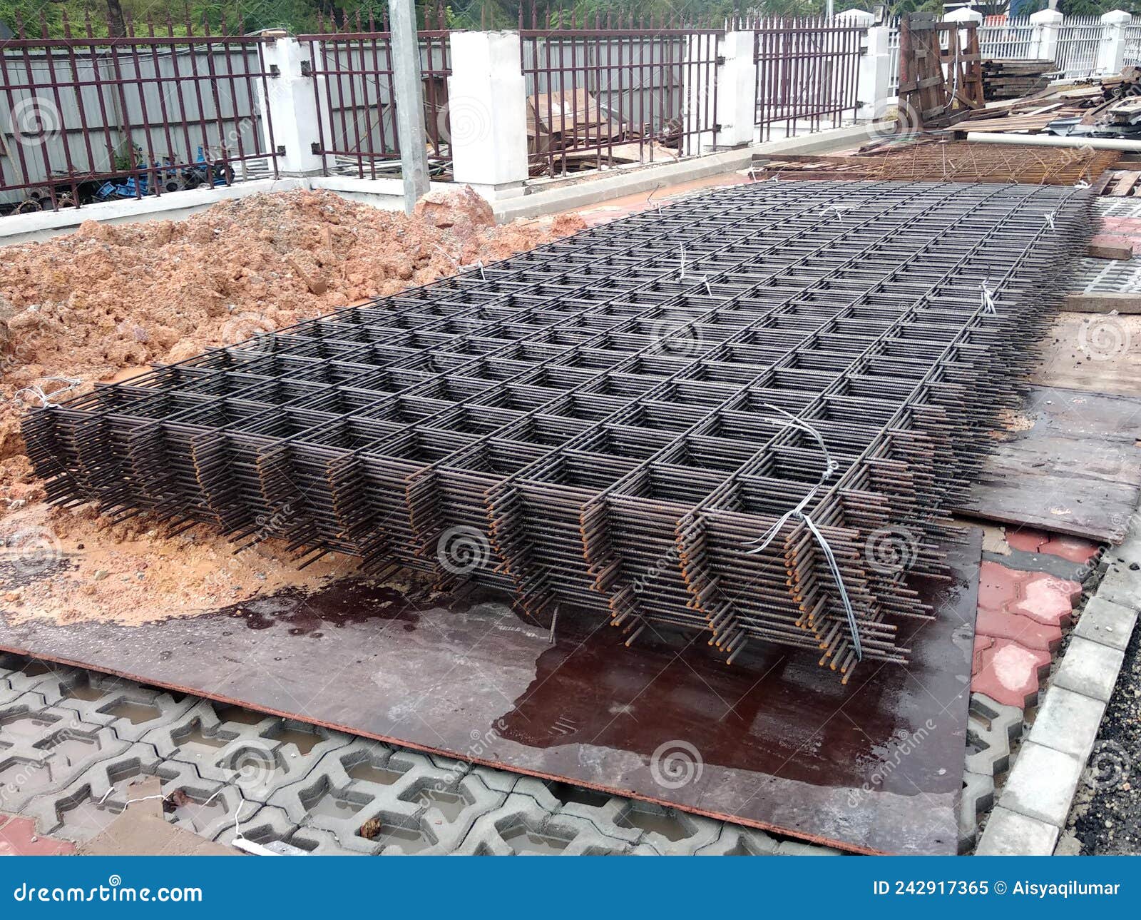 BRC Welded Wire Mesh or BRC Fabric Used As Part of the Main Structural ...