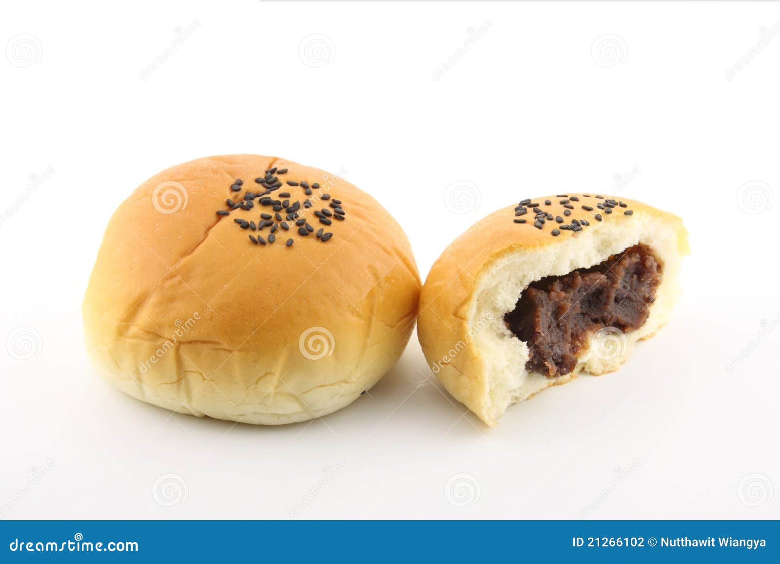 Bread Bun with Red Bean Paste Stock Photo - Image of asian, wheat: 21266102