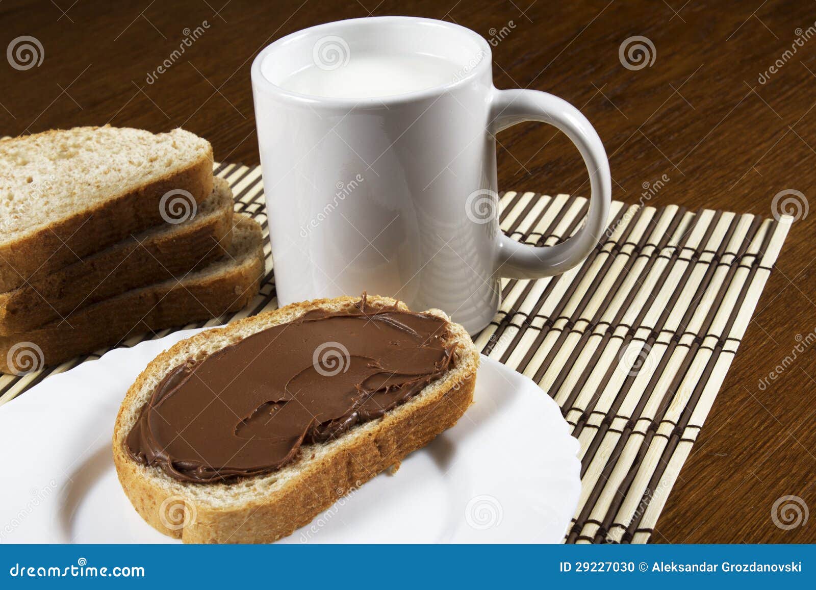 Bread with Chocolate Spread Stock Photo - Image of tasty, close: 29227030