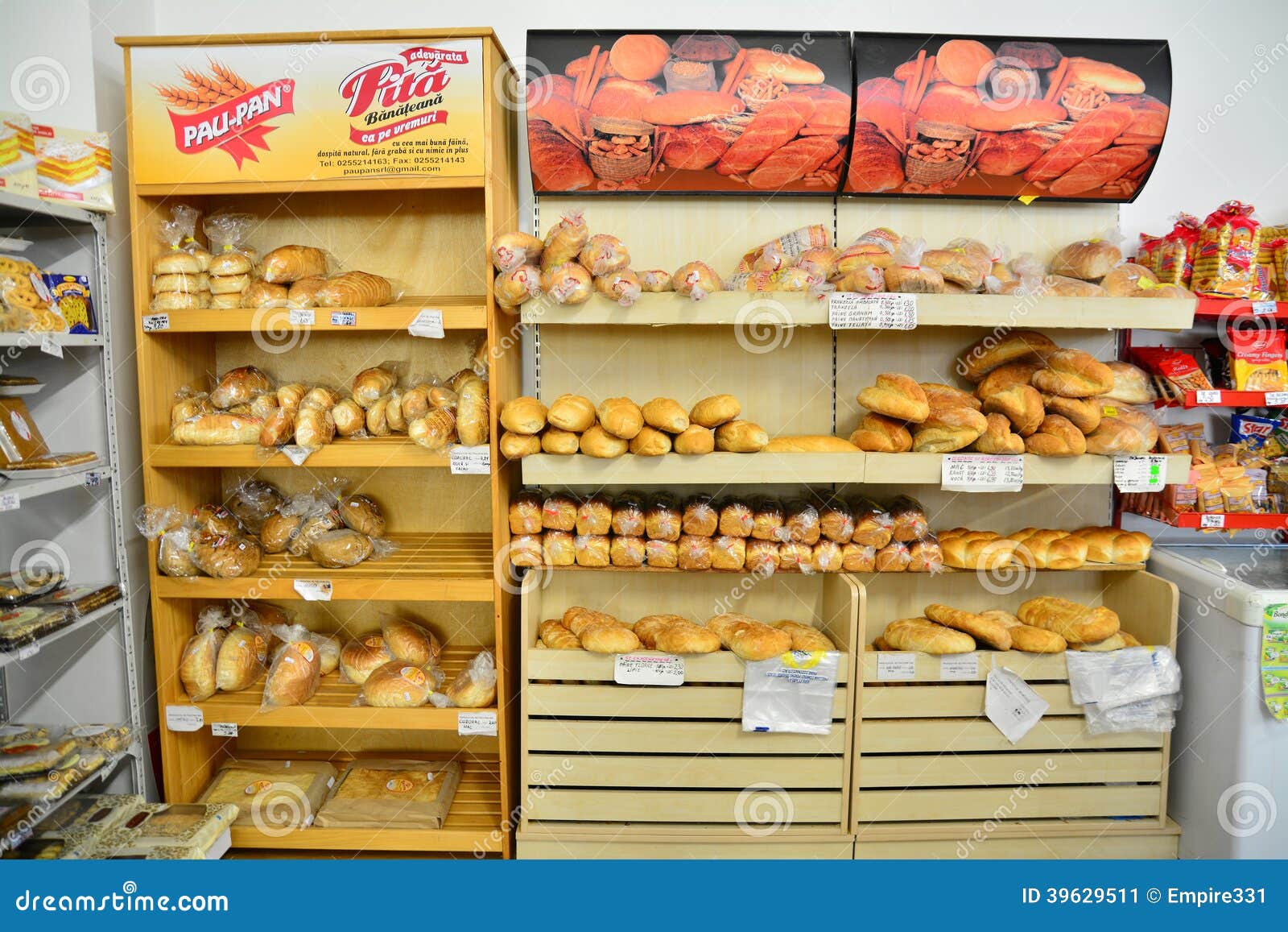 Bread editorial photo. Image of bread, store, commerce - 39629511