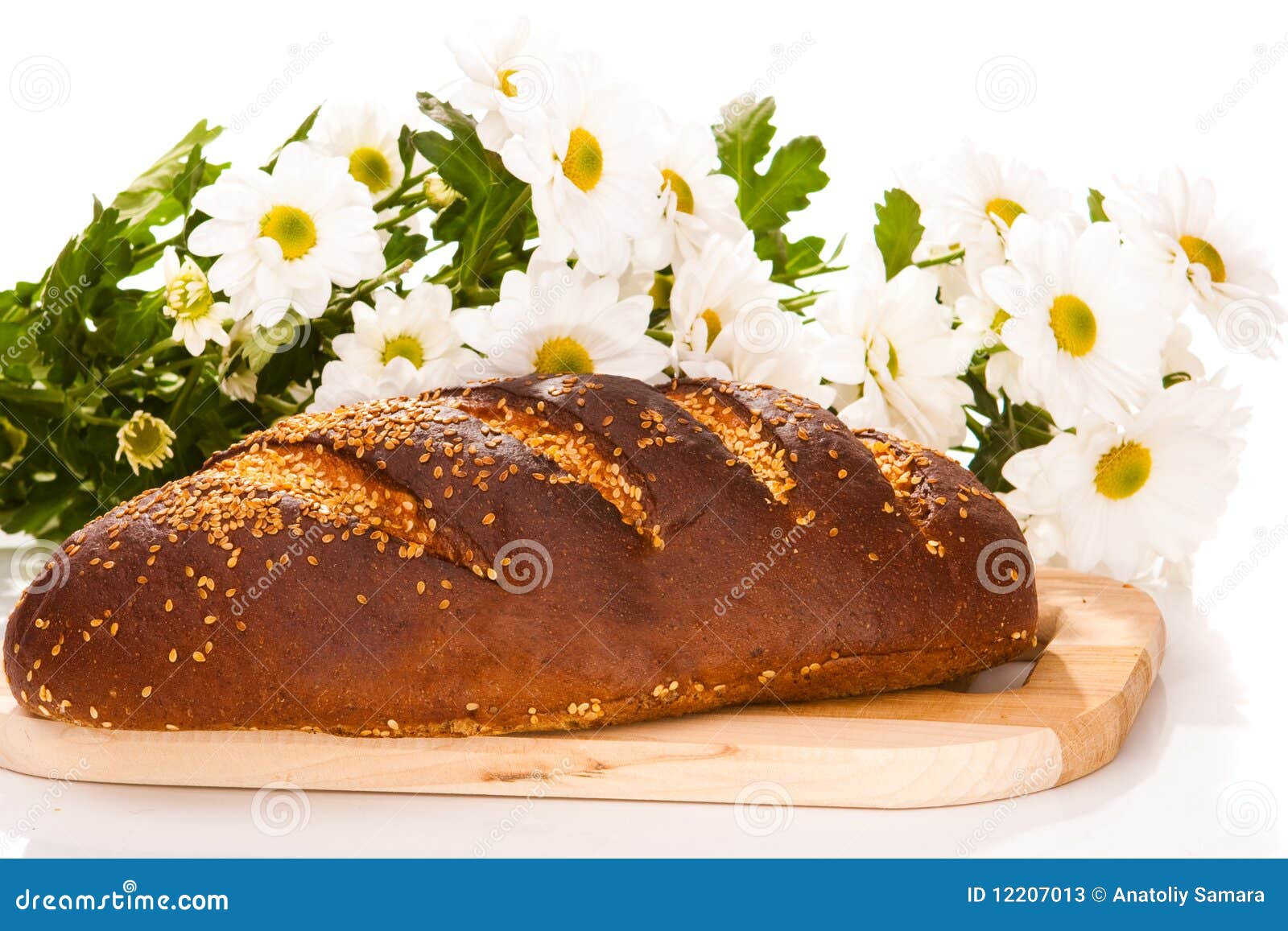 Bread loaf with flowers stock image. Image of grain, seeds - 12207013