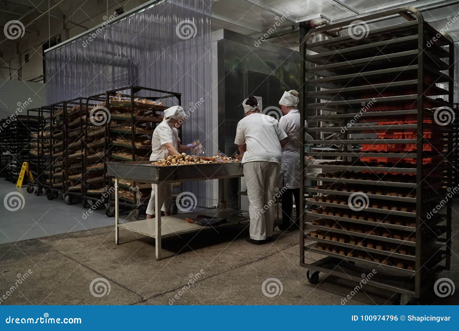 Bread making process. editorial photo. Image of flour - 100974796