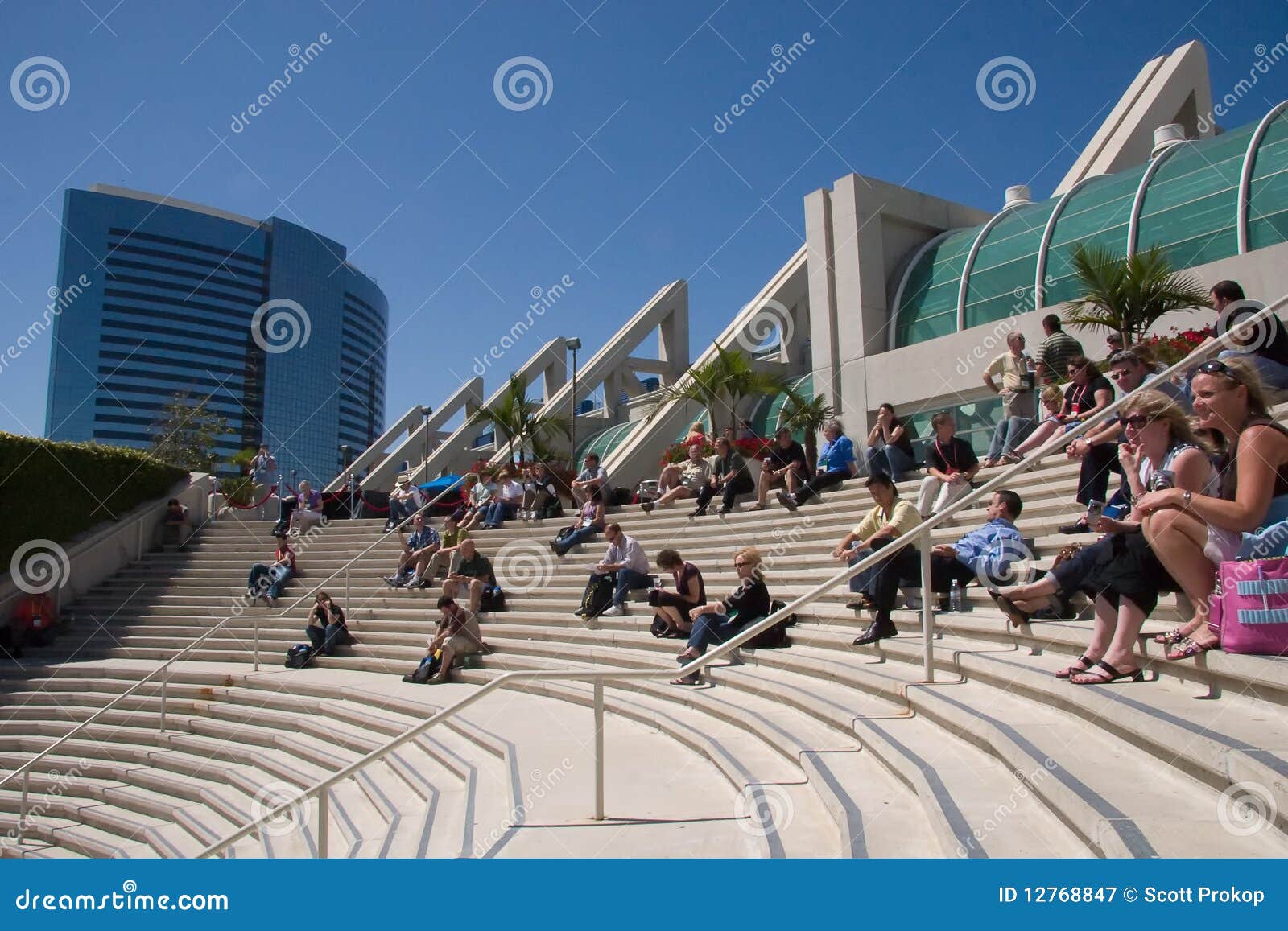 Break Time at the ESRI Conference Editorial Photography - Image of ...