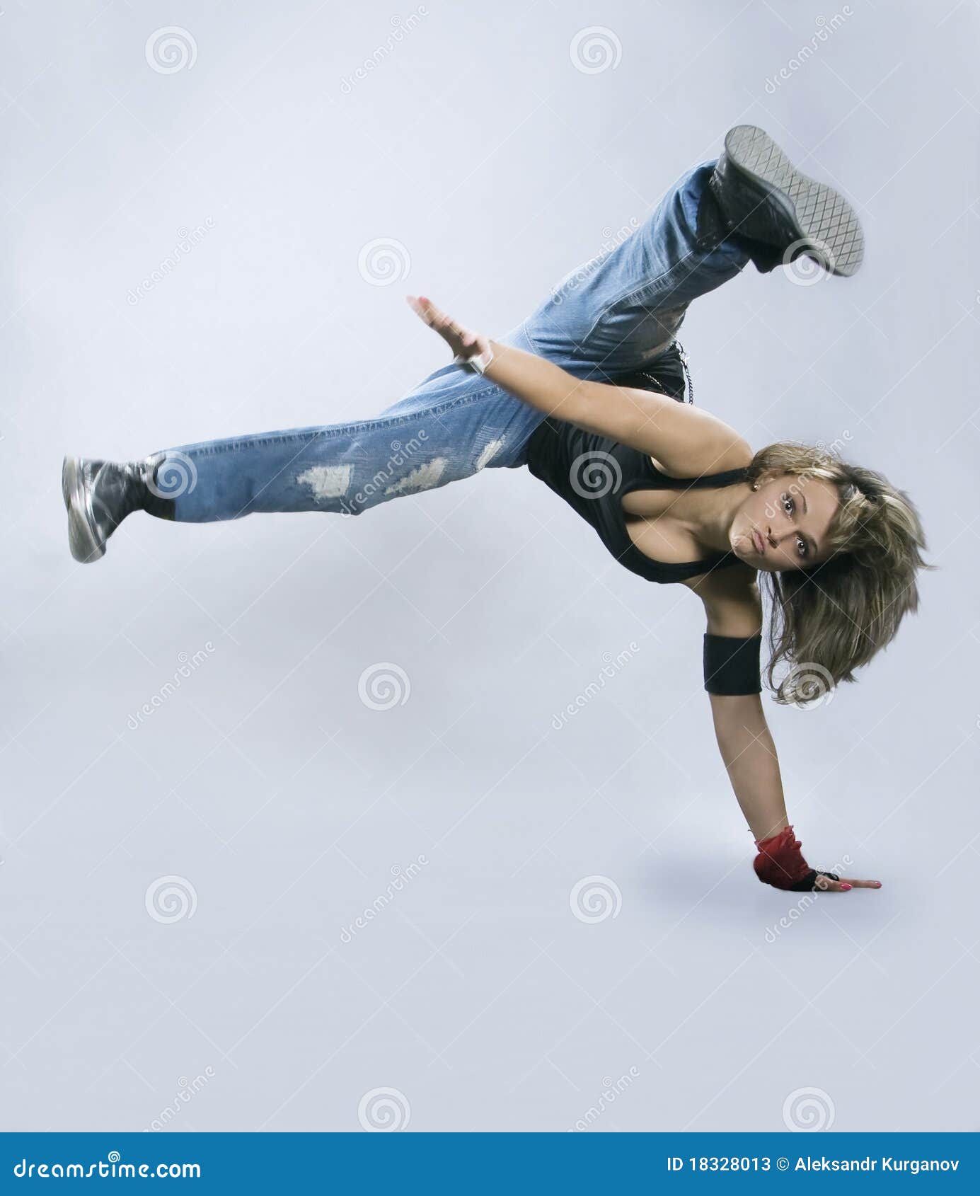 Breakdance De Danse D'adolescente Dans L'action Image stock - Image du ...