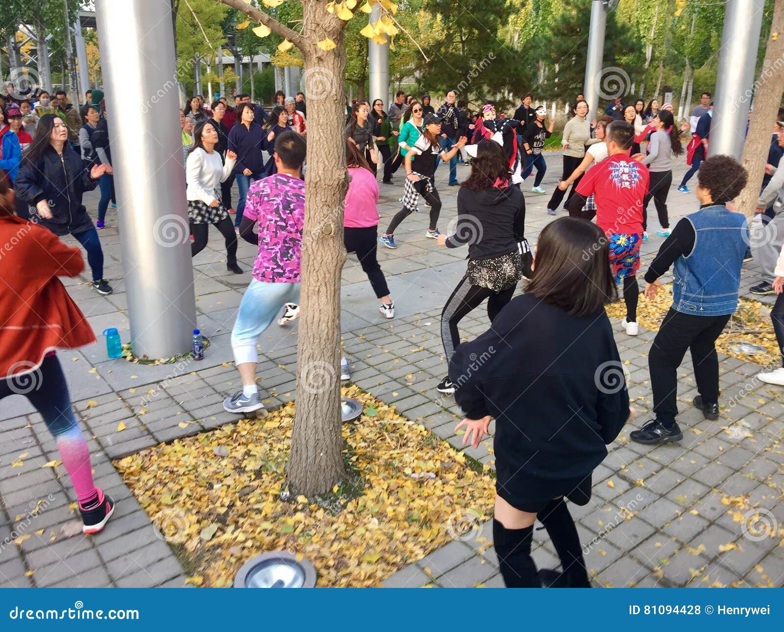 Breakdancing in beijing editorial stock photo. Image of group - 81094428