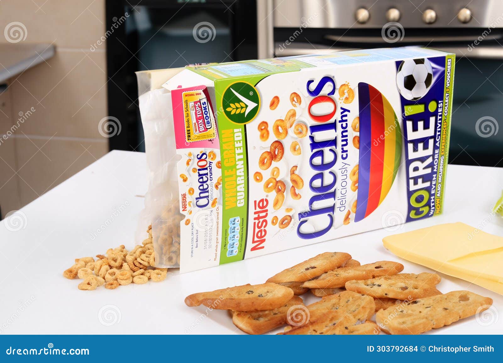Breakfast Cereals editorial stock image. Image of eats - 303792684